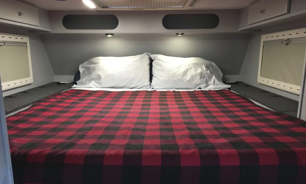 Ecocampor 4x4 Hard Shell Truck Bed Camper - Perfect for Travel