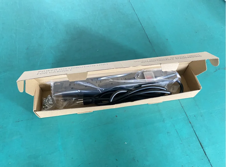 26-bits Iec C13 C19 Vertically Mount Liquid Magnetic Circuit Breaker 485 Tcp/ip Monitoring Smart ...