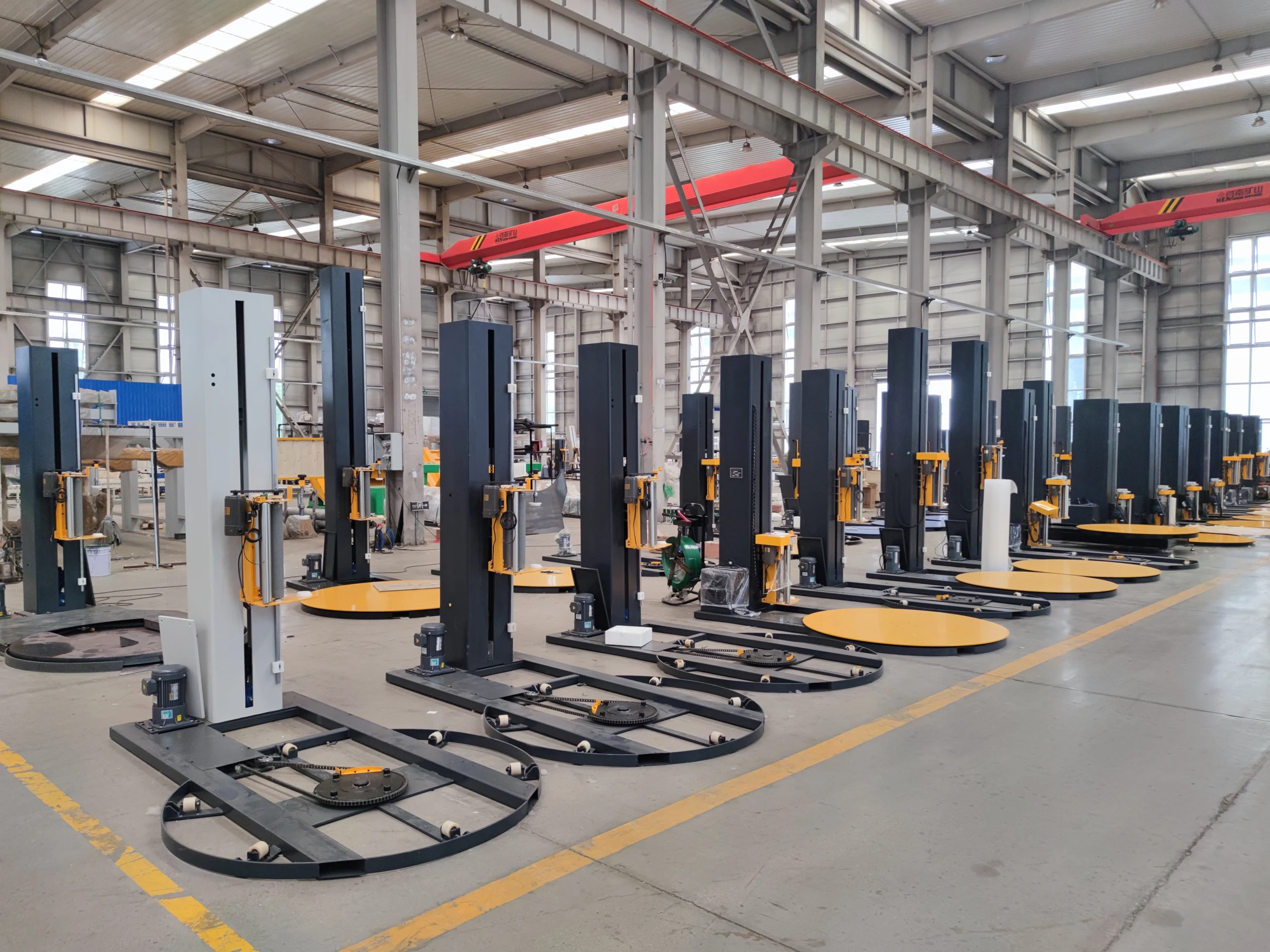 Efficient Pallet Wrapping with Yupack's Stretch Film Machine