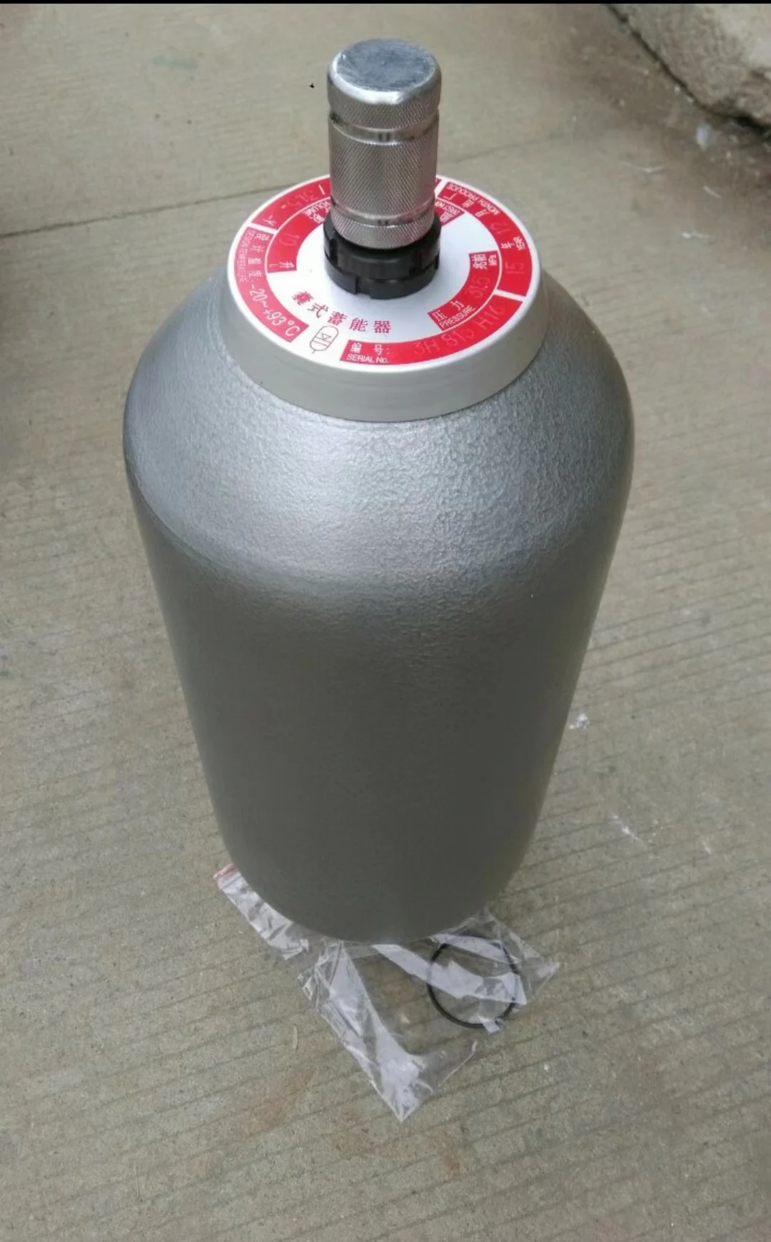 Putzmeiste Schwing JUNJIN Sany Cifa IHI 4L/6L/10L bladder accumulator ...