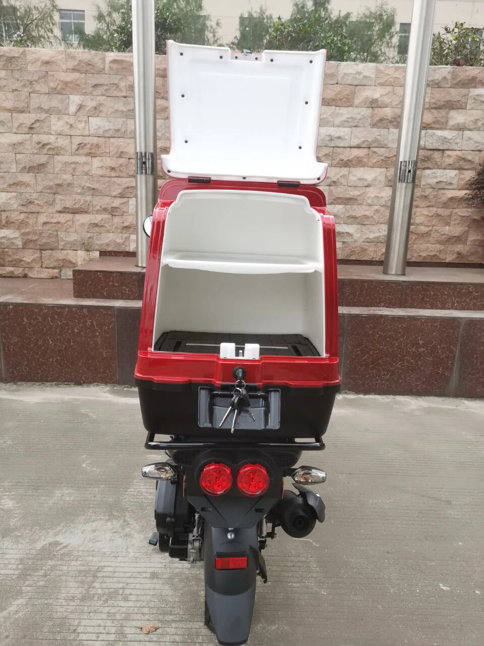 Fast Pizza Delivery with 150cc Gas Scooters - Max Speed 80km/h