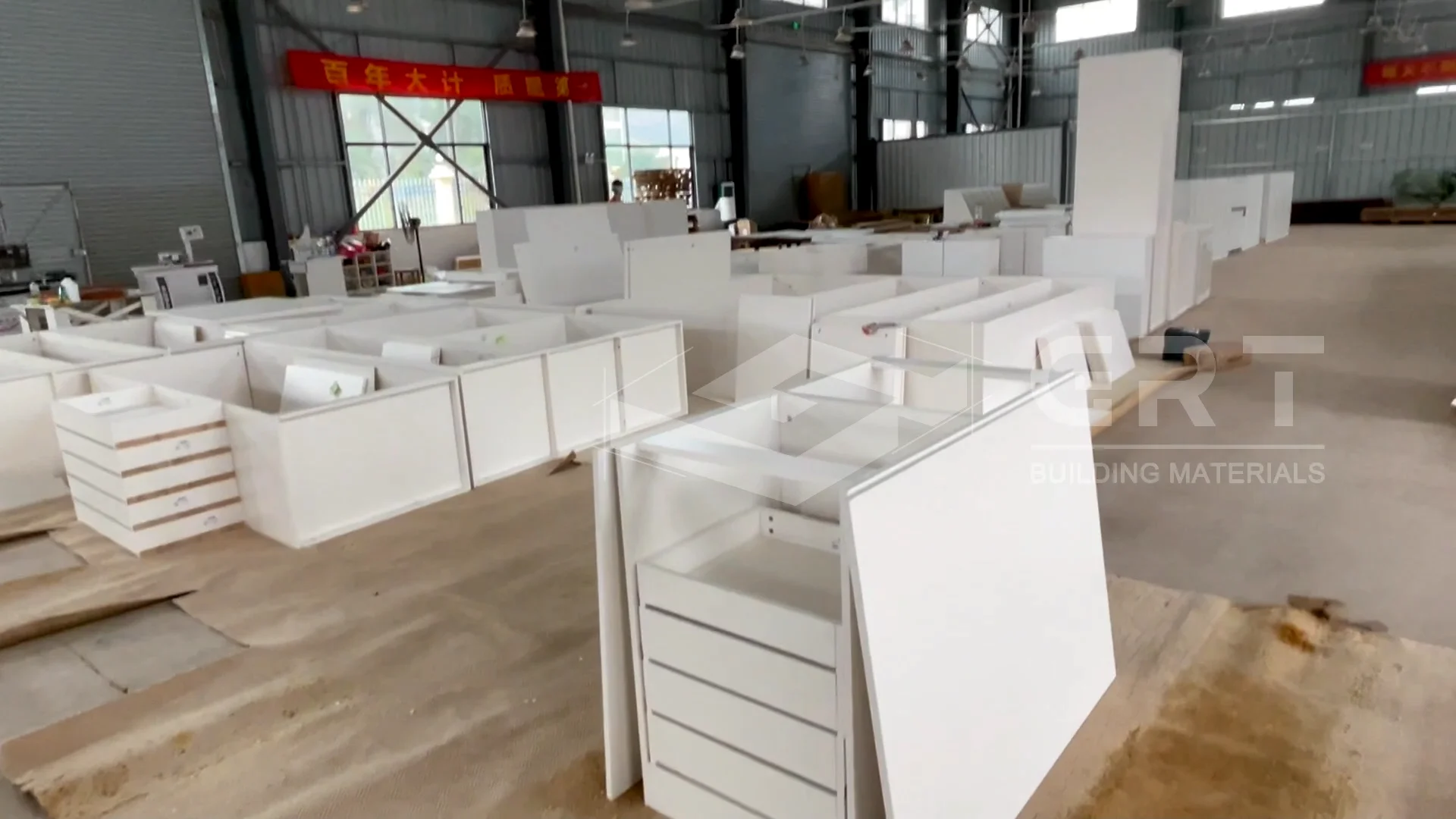 Luxury Aluminum Walk-in Closet/wardrobe With Lacquer Sliding Door For ...