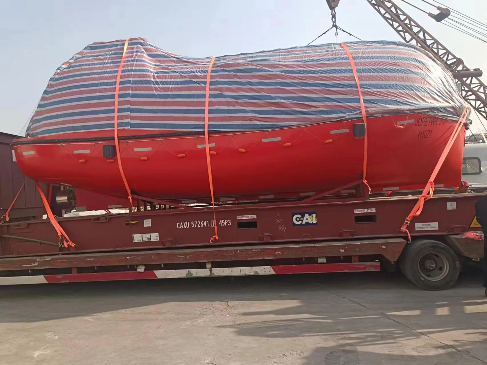 8.5m 85person Totally Enclosed Lifeboat Fire Proof With 120kn Gravity ...