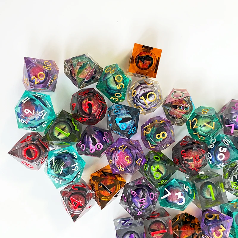 Dungeons and Dragons Rolling Dragon's Eye 7pcs Multi-Sided RPG ...