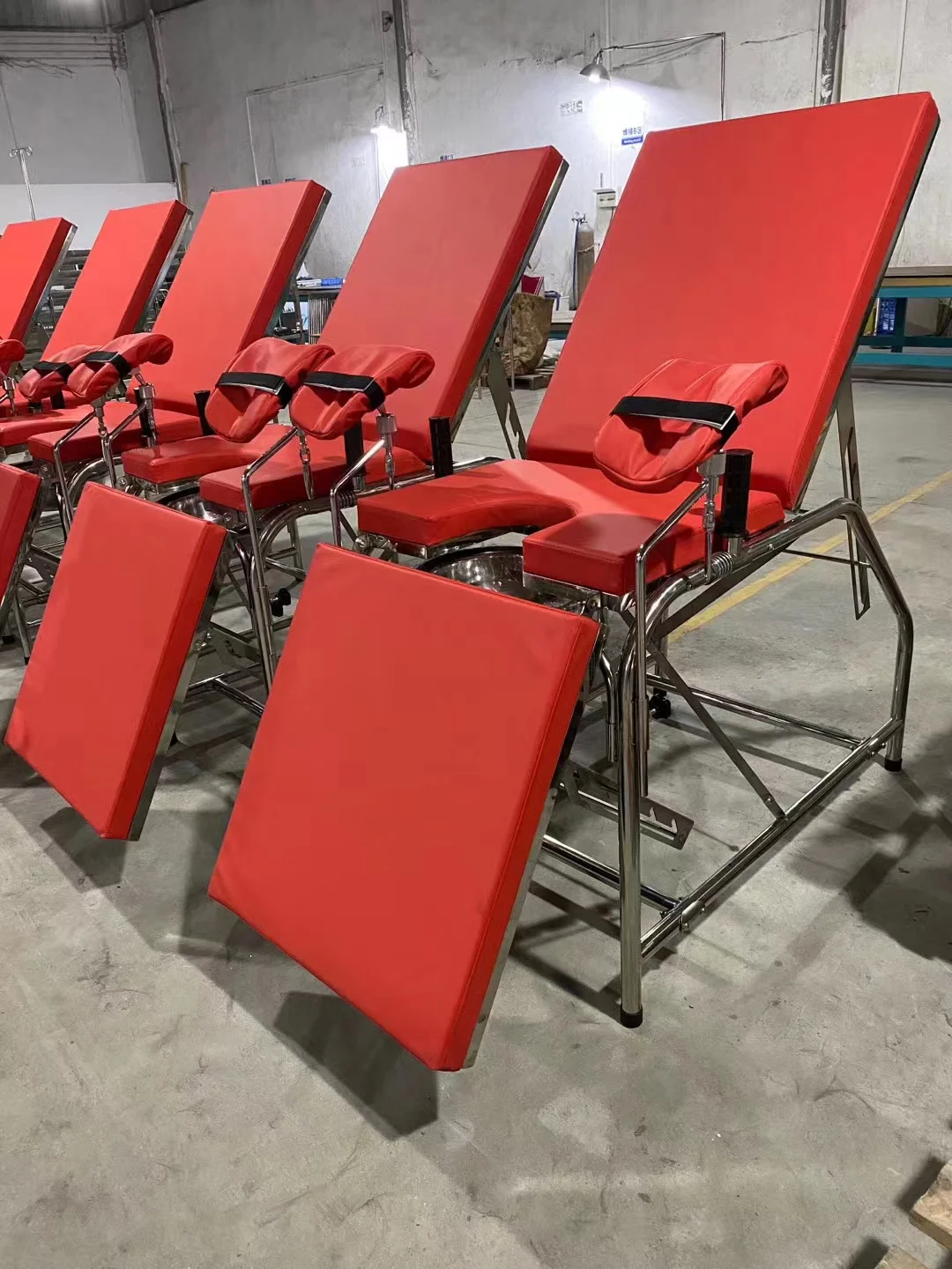 Hospital Stainless Steel Gynecology Delivery Obstetric Examination Bed ...