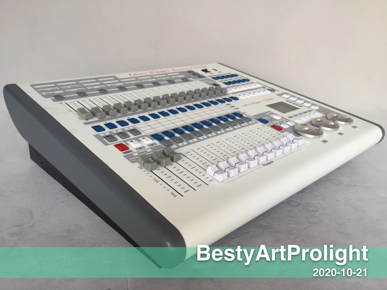 Minipearl 1024 DMX512 Lighting Console Controller with Flight Case Packing