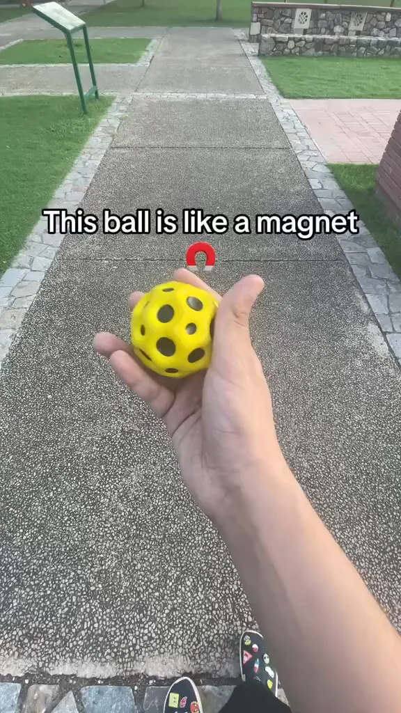 Super High Bouncing Space Bounce Ball To Helps Improve Hand-eye ...