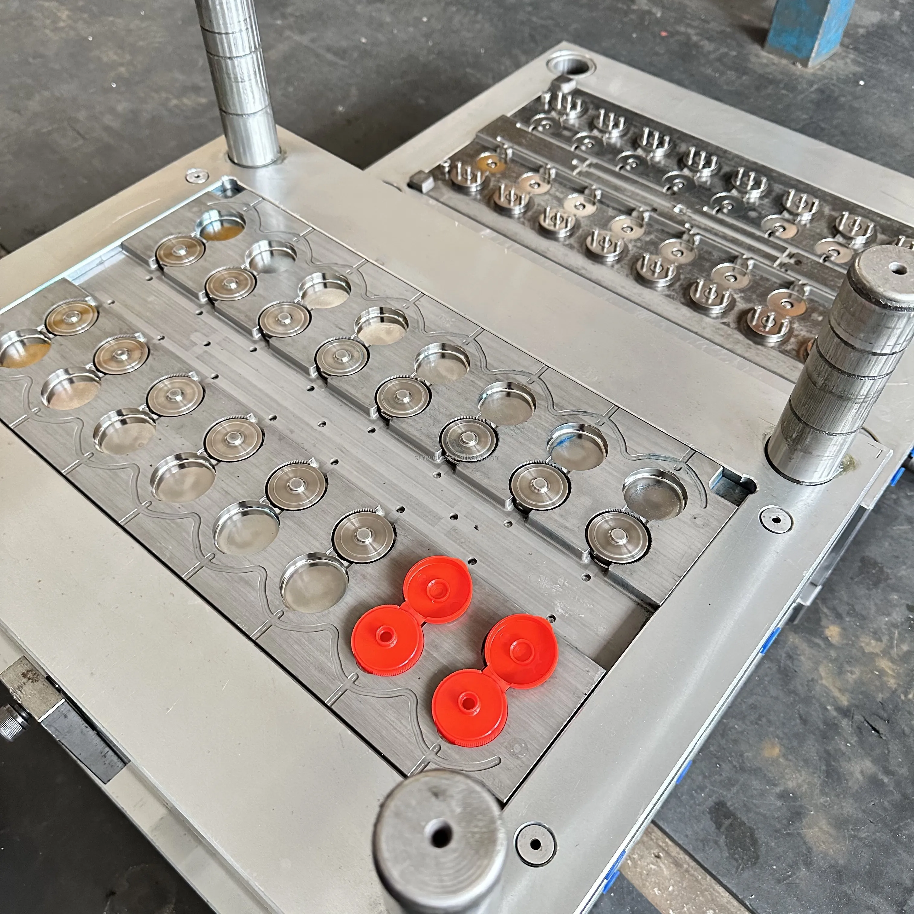 38mm Hot Runner Flip Top Cap Mold 16cavity Plastic Injection Cover Lid ...