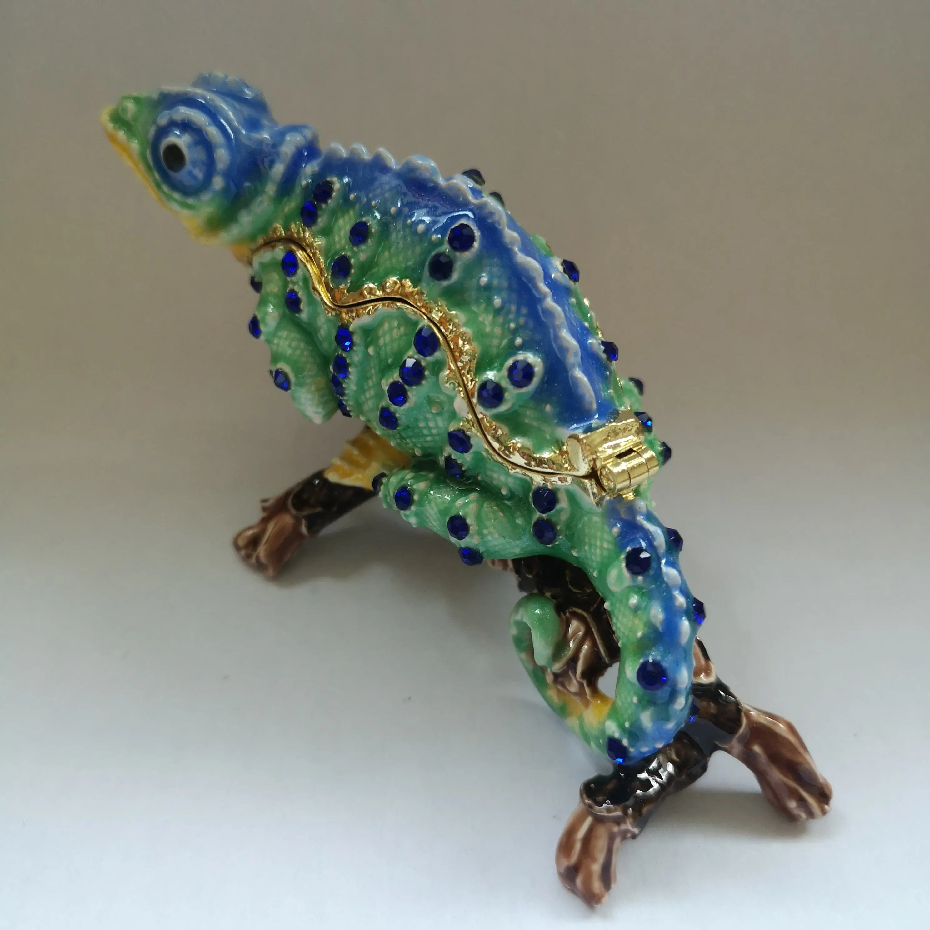 Metal Chameleon Hinged Trinket Box For Promotional Gifts - Buy Hinged ...