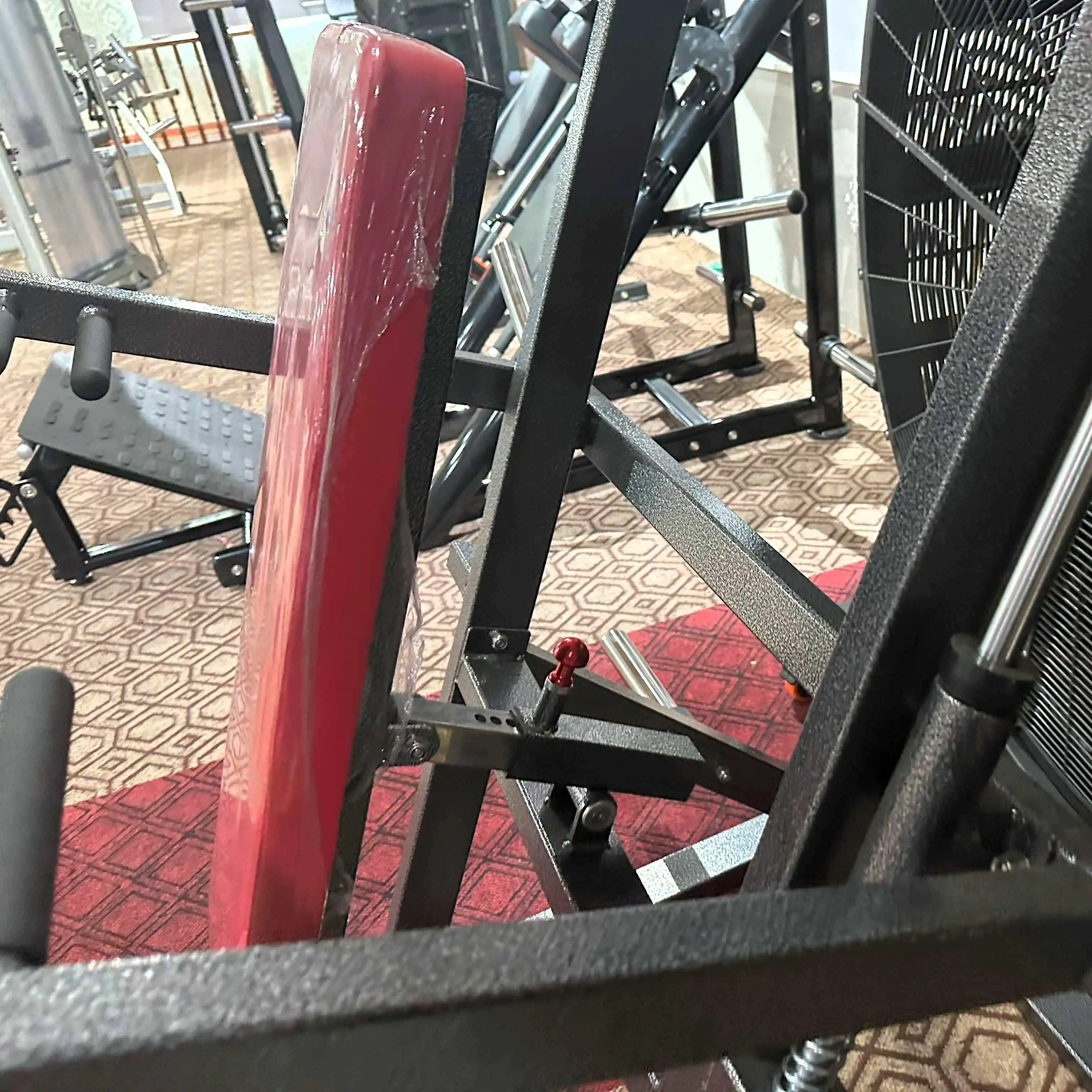 Steel Seated Shoulder Raise Plate Loaded Fitness Equipment for Gym Use ...