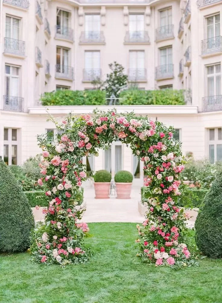IFG Artificial Waterfall Shape White Roses Flower Runner with Greenery ...