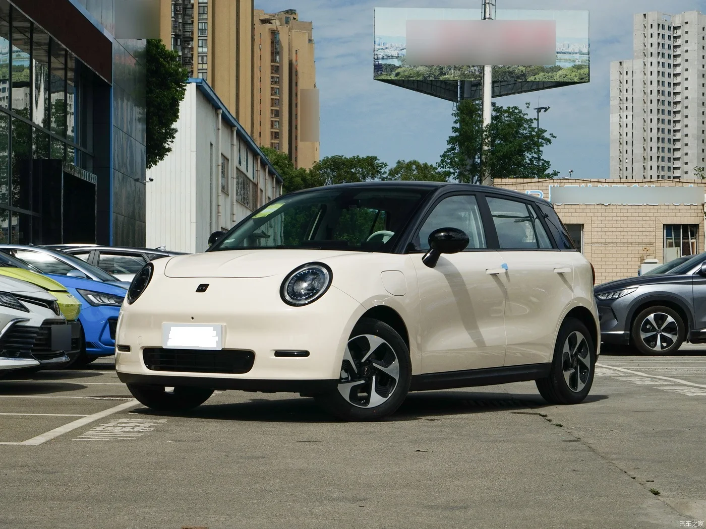 JAC Electric Cars EV3 2023 - 405km Range, Pro HATCHBACK