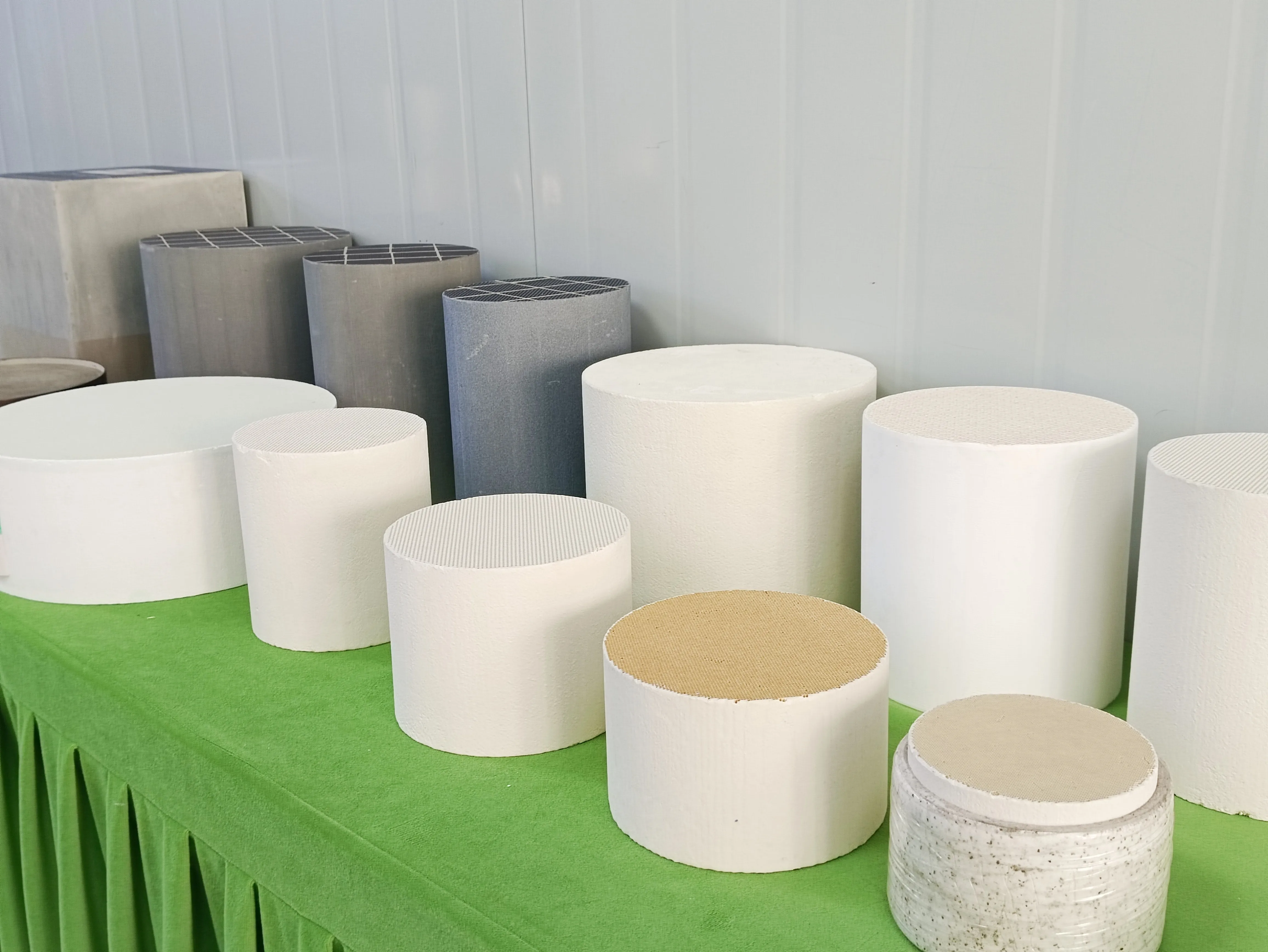 DPF 2134535 2192100 2144435 for DAF Truck Engines Systems