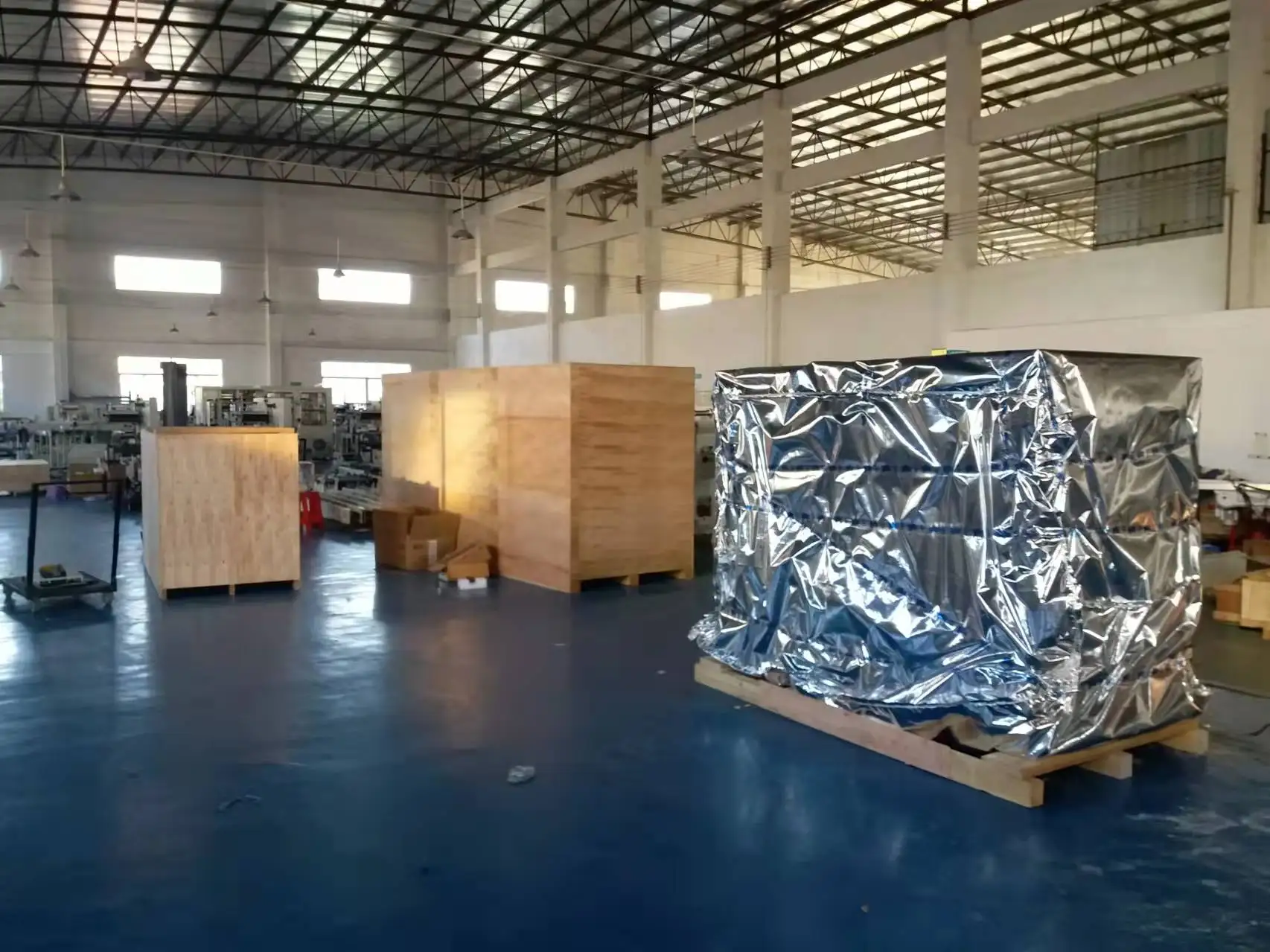 China White Color Log Saw Cutting Machine For Soft Facial Tissue Paper ...