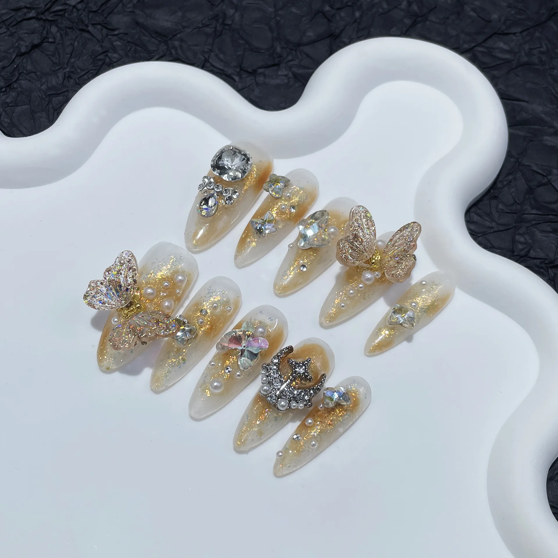 Luxurious Champaign Gold Butterfly Press On Nails Shiny Rhinestone ...