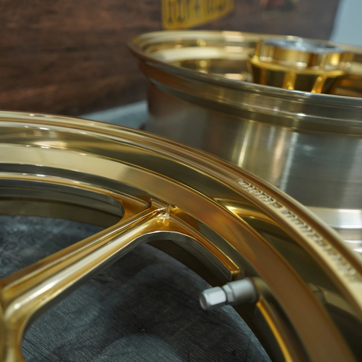 Golden Forged Monoblock Wheel 17x3.5 Inch Motorcycle Rims