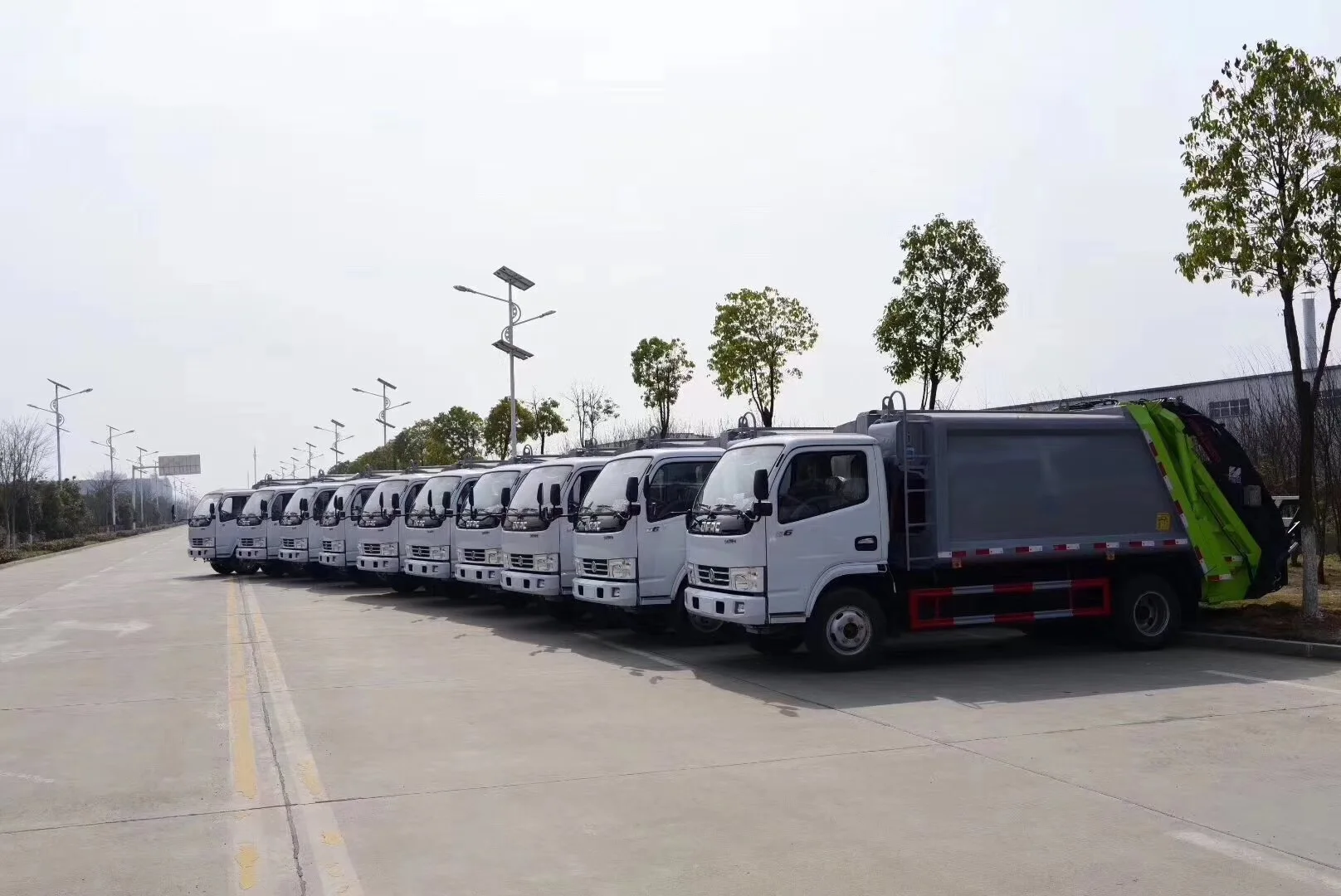 Garbage Cleaning And Compression Garbage Truck Unique Factory Design ...