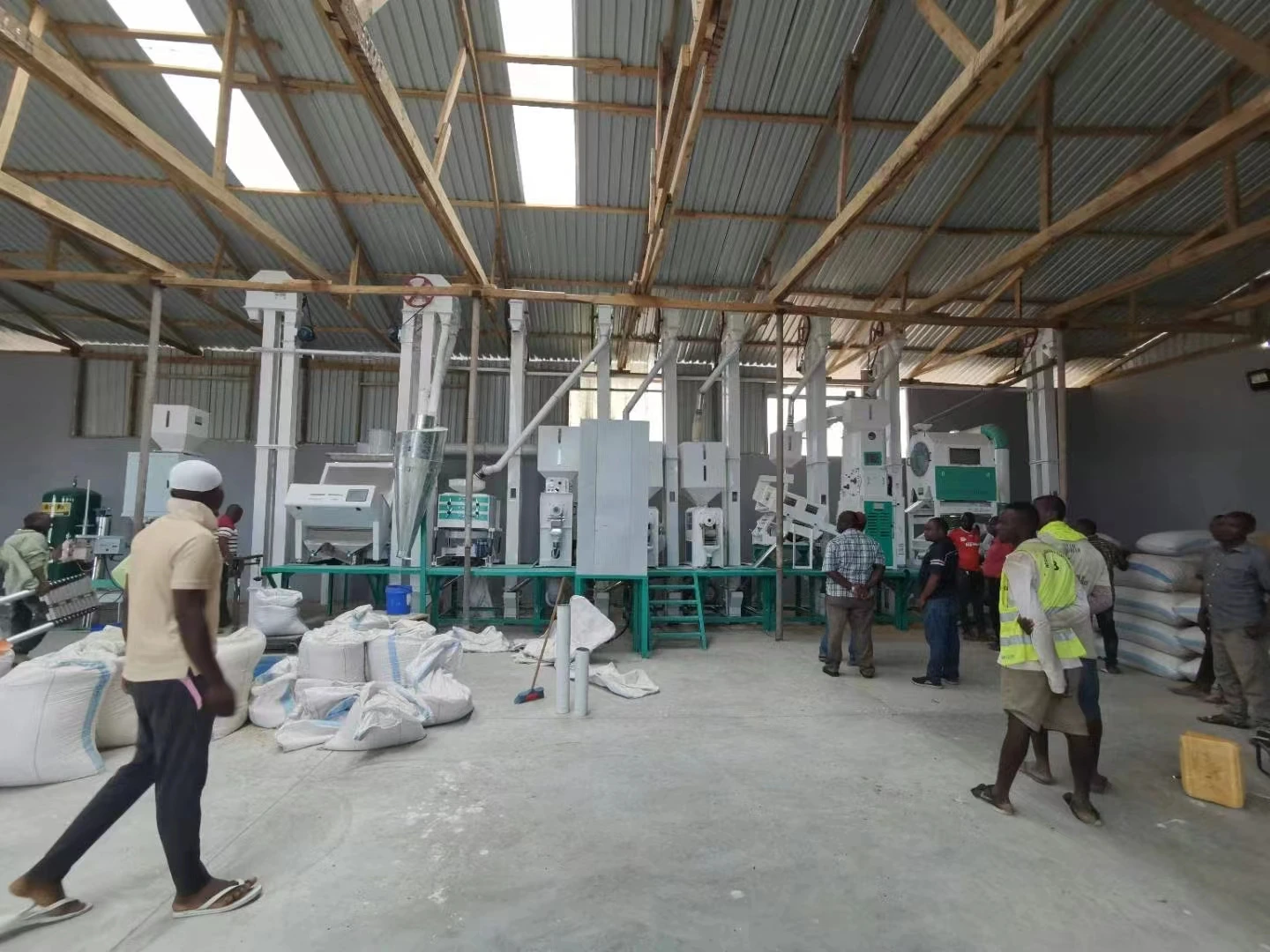 Complete Automatic Rice Milling Machine 30-40T/D Factory Price ...