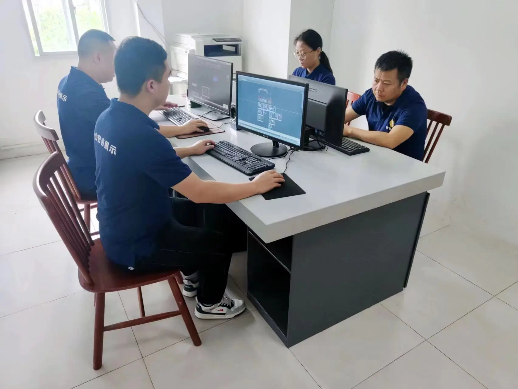 High End Custom Wooden Wall Cosmetic Shelves Display Cabinet And Makeup ...