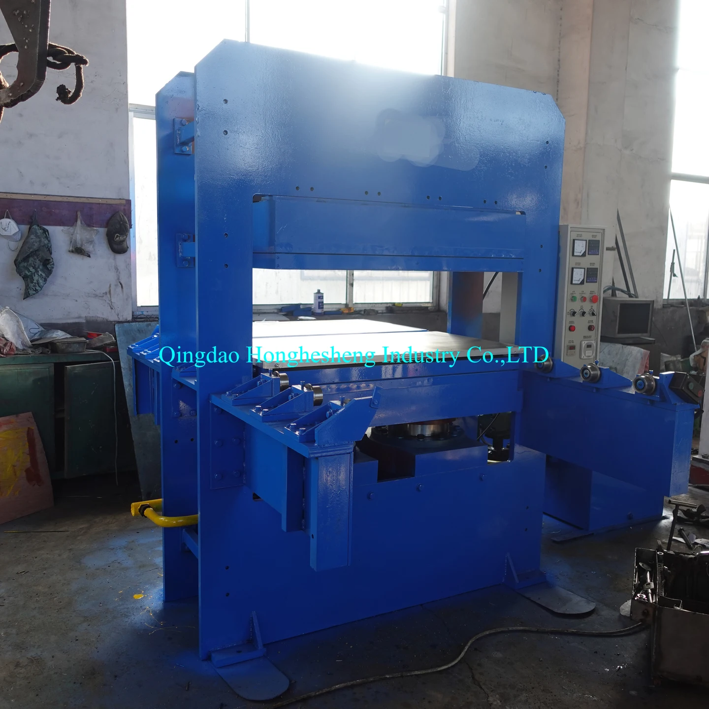 High Capacity Hot Press Plate Vulcanizing Machine - HHS 250T