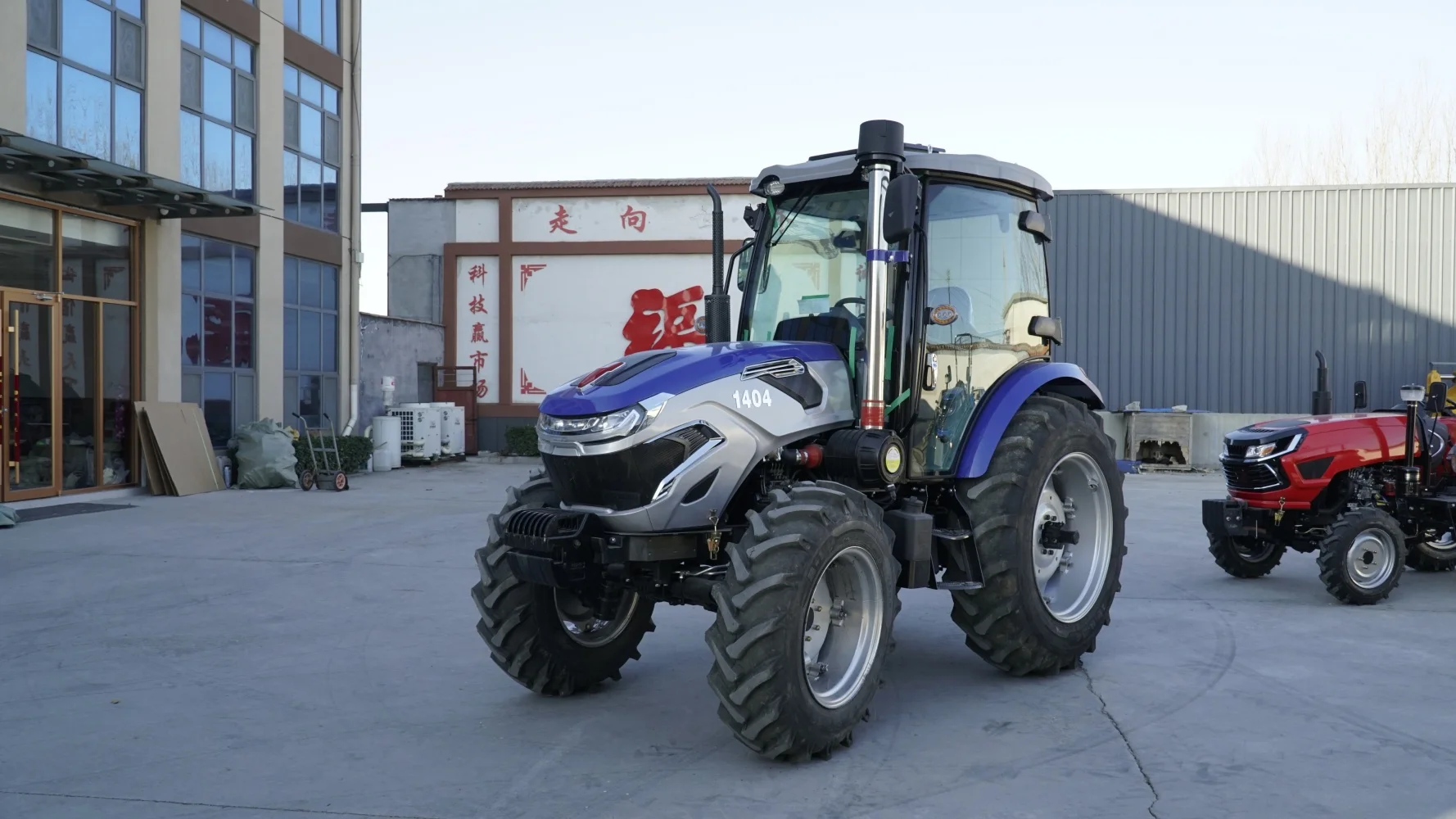 High Quality 140-horsepower Agricultural Tractor With Luxury Cab 4wd ...