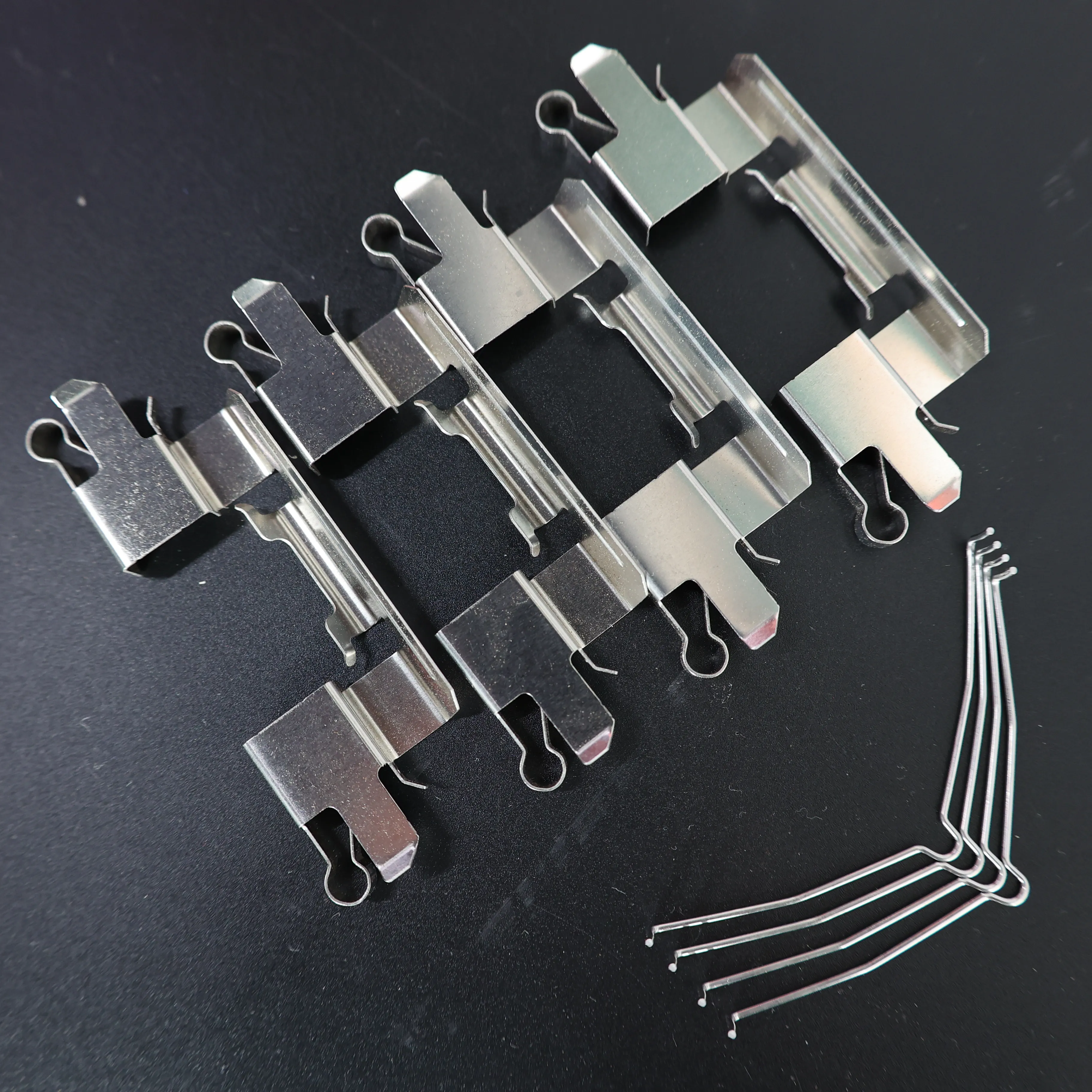 Auto System Size Disk Car Pads Fitting Kit Caliper Clips For Brake Pad ...