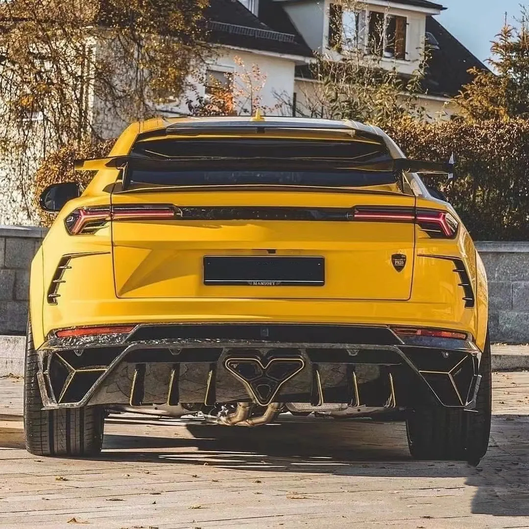 Lamborghini Urus Carbon Fiber Body Kit: MSY