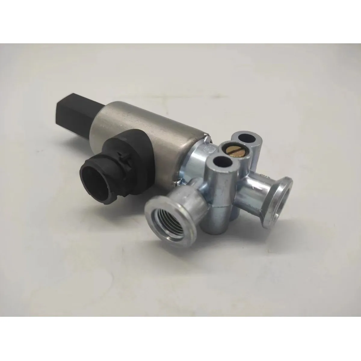 VIT Truck Spare Parts Solenoid Valve 4720703390 - OEM Quality