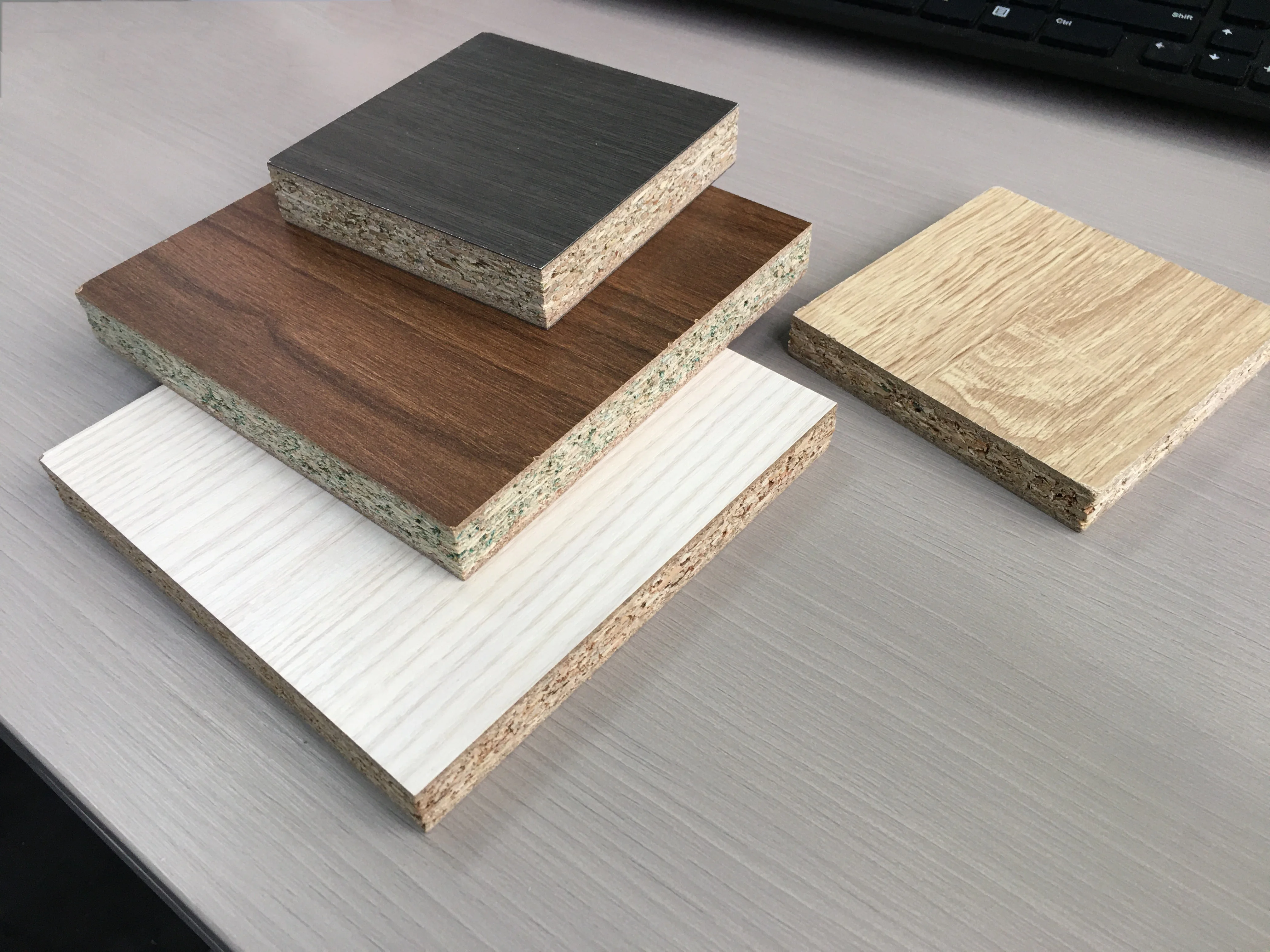 4x8 Waterproof Faced E0 E2 White Wood Veneer Chipboard Panels