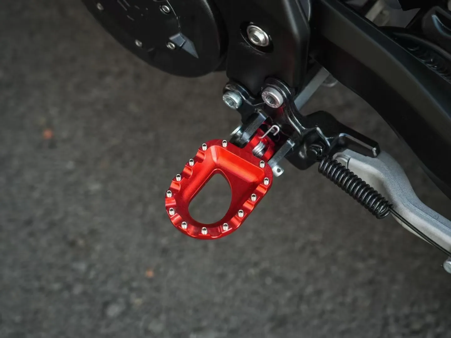 Clouded Leopard XE Pro - High Performance Electric Motorcycle