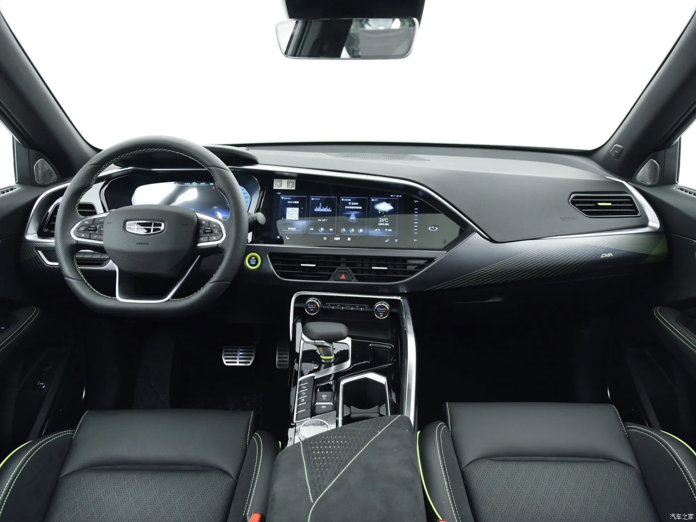 Geely Tugella Fuel Cars 2.0T 4WD - Powerful SUV for Adults