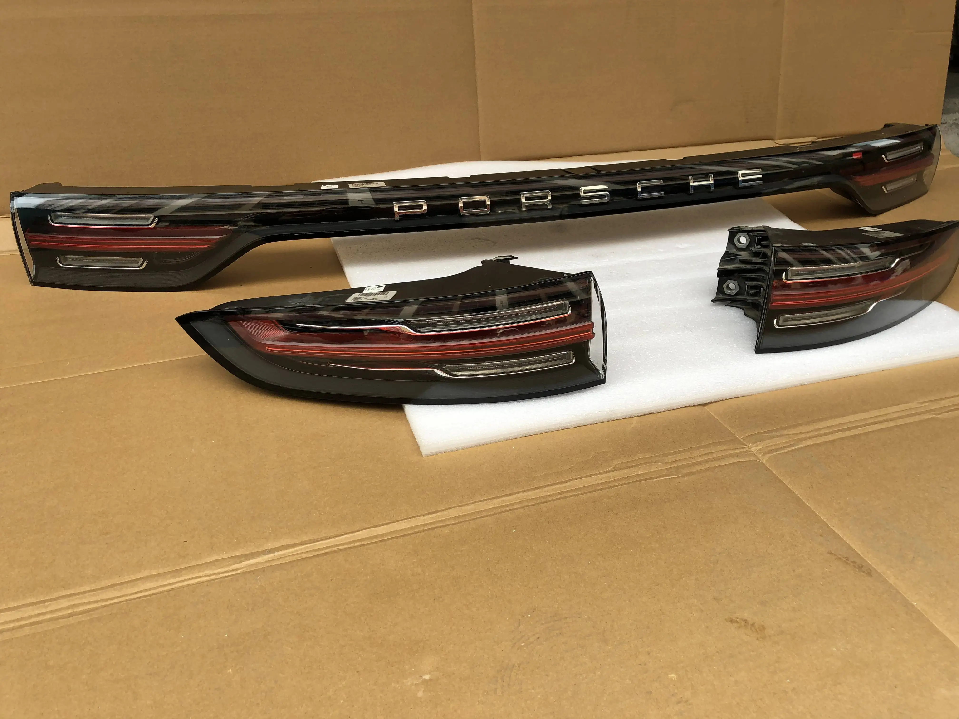 For 2019 2020 9yo Gts Original Rear Tail Lights Porsche Cayenne Tail Light - Buy For Porsche ...