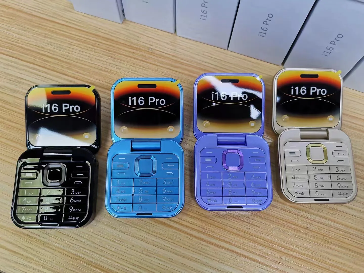 I16 Pro Dual SIM Flip Phone - QWERTY Keyboard & Gaming