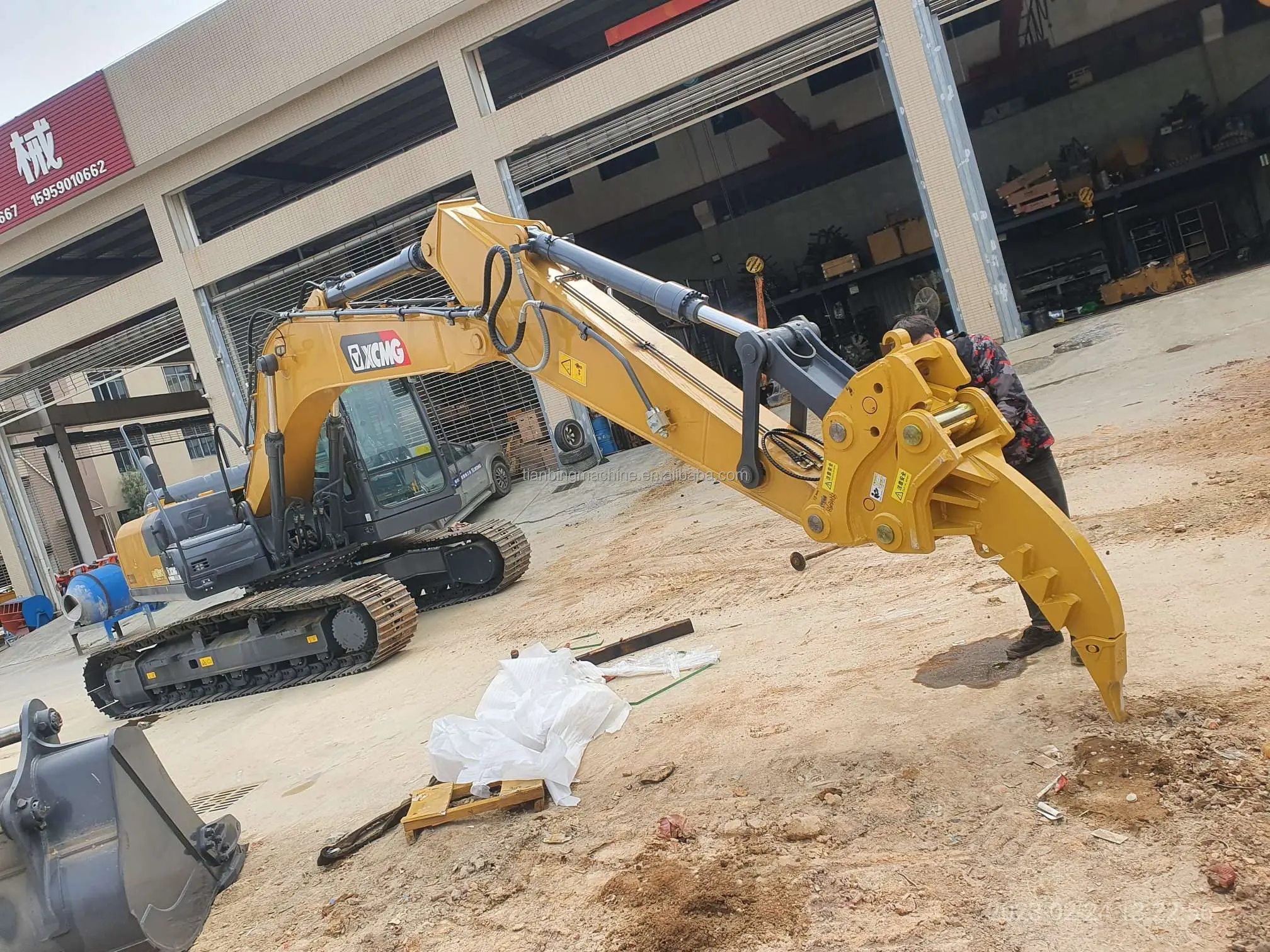 Construction Machinery Demolition Work Excavator Attachments Ripper For ...