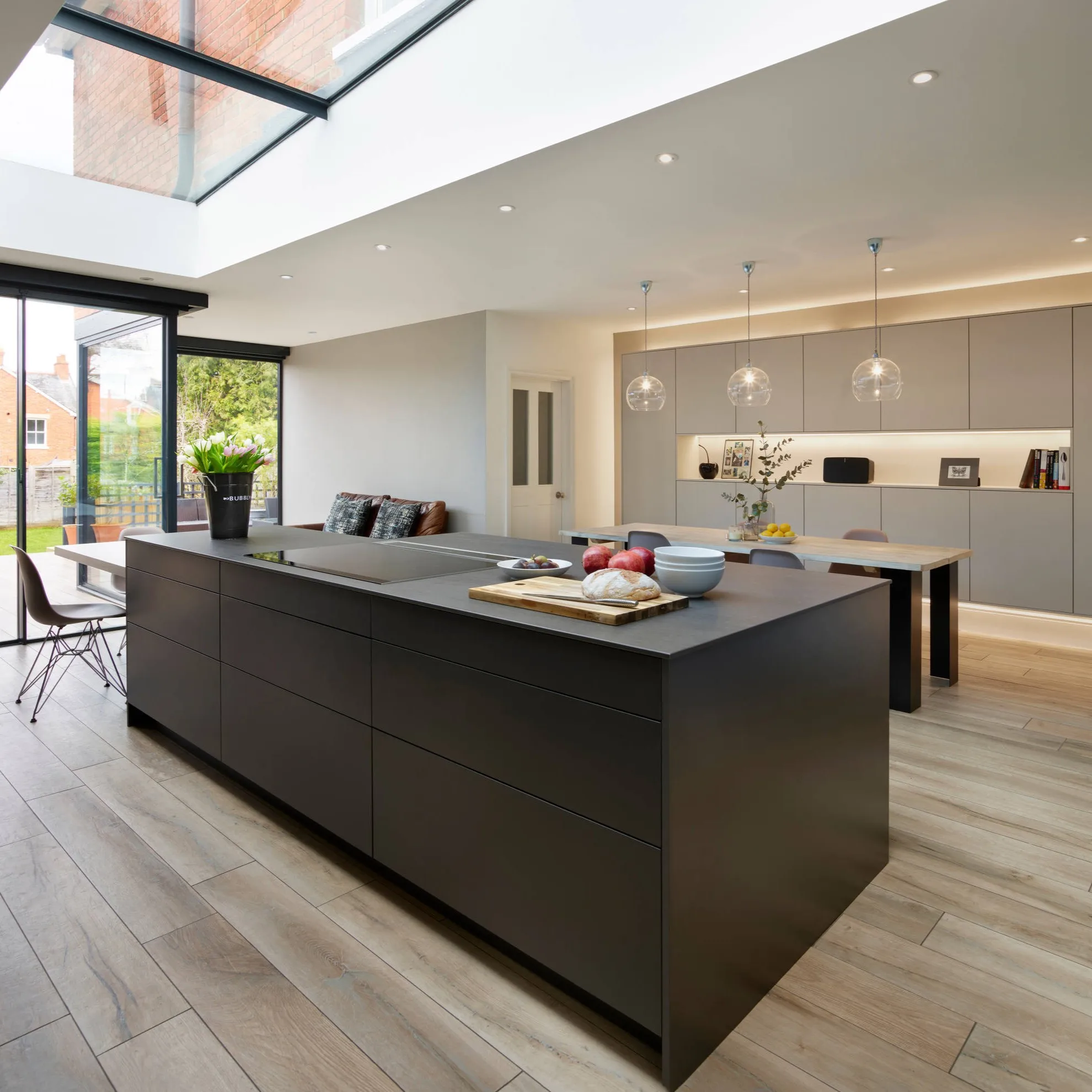 Custom Luxury Matte Black Handleless Modern Kitchen Cabinets
