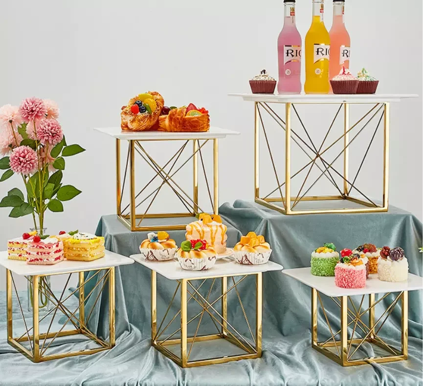 Golden Dessert Catering Display Stand for Food Display
