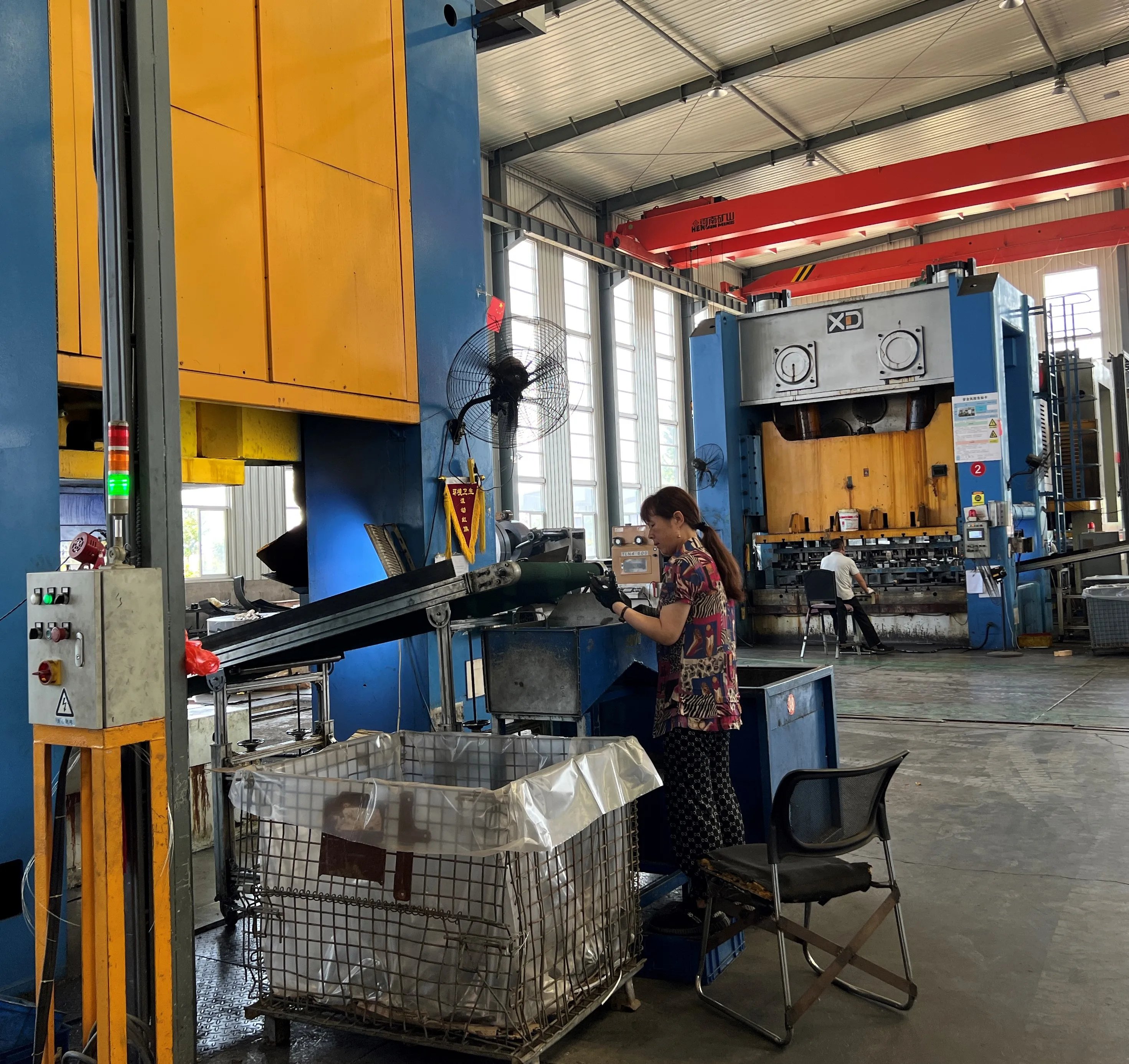 Custom Made Flat Sheet Metal Fabrication Stamping Spring Steel Clip ...