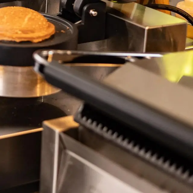 Perfect Edge Hamburger Burger Meat Press Machine Electric UFO Burger ...