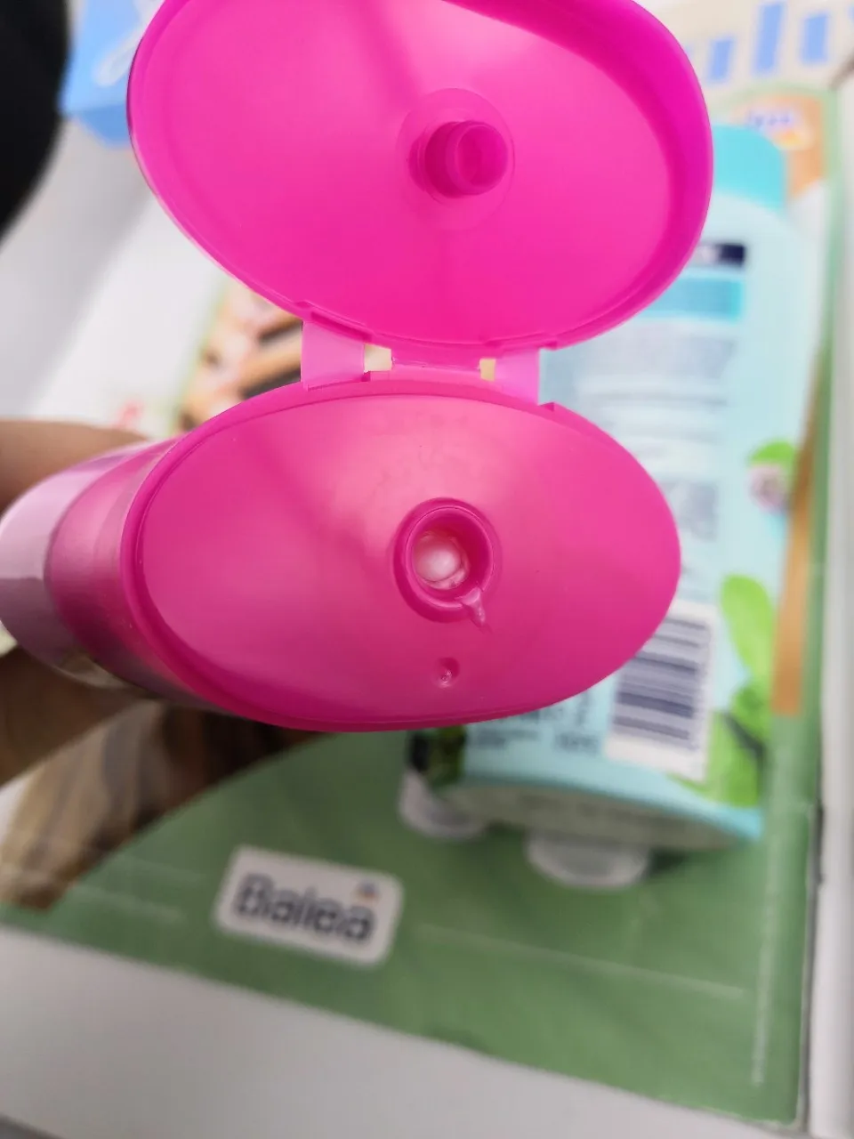 Fruit Scented Shampoo Conditioner Is Refreshing,Dandruff Free,And ...