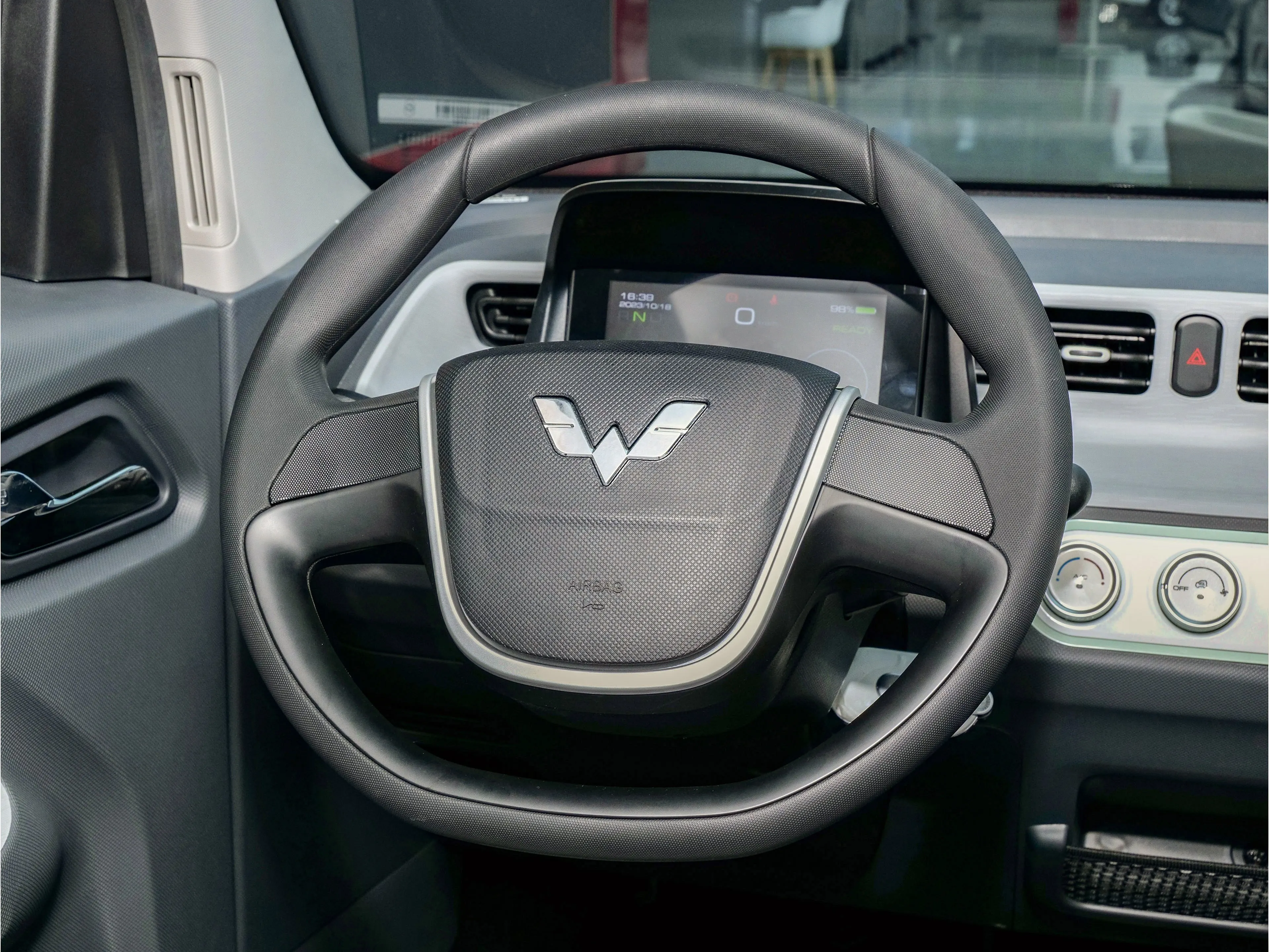 Wuling Hongguang Mini EV Macaron EV 2023 - 170km Range