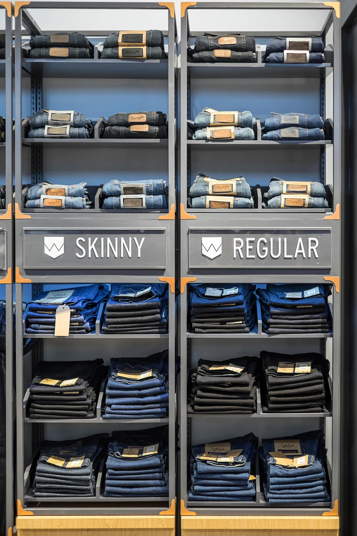 Ouyee Kids Clothing Shop Display Counter Design for Baby Shop