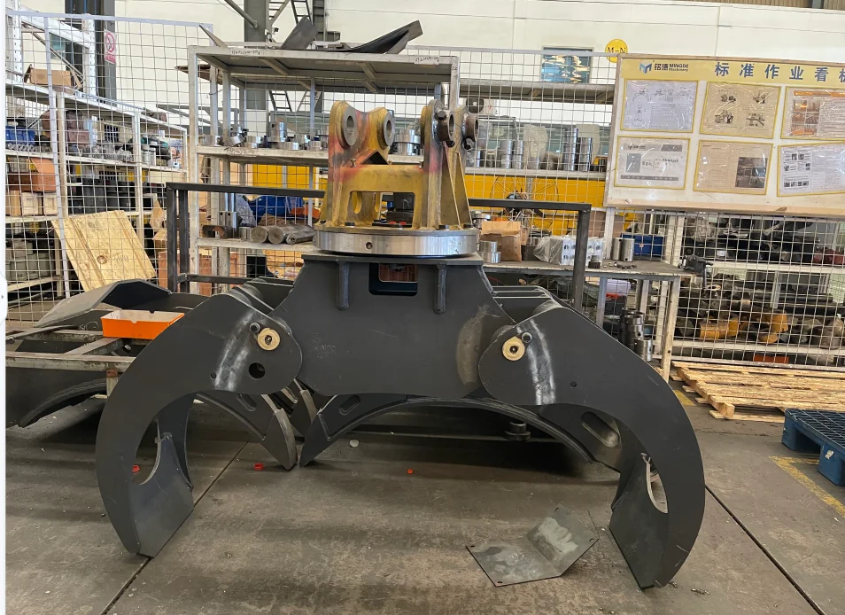 Monde Log Grapple - Efficient Wood Handling Solutions