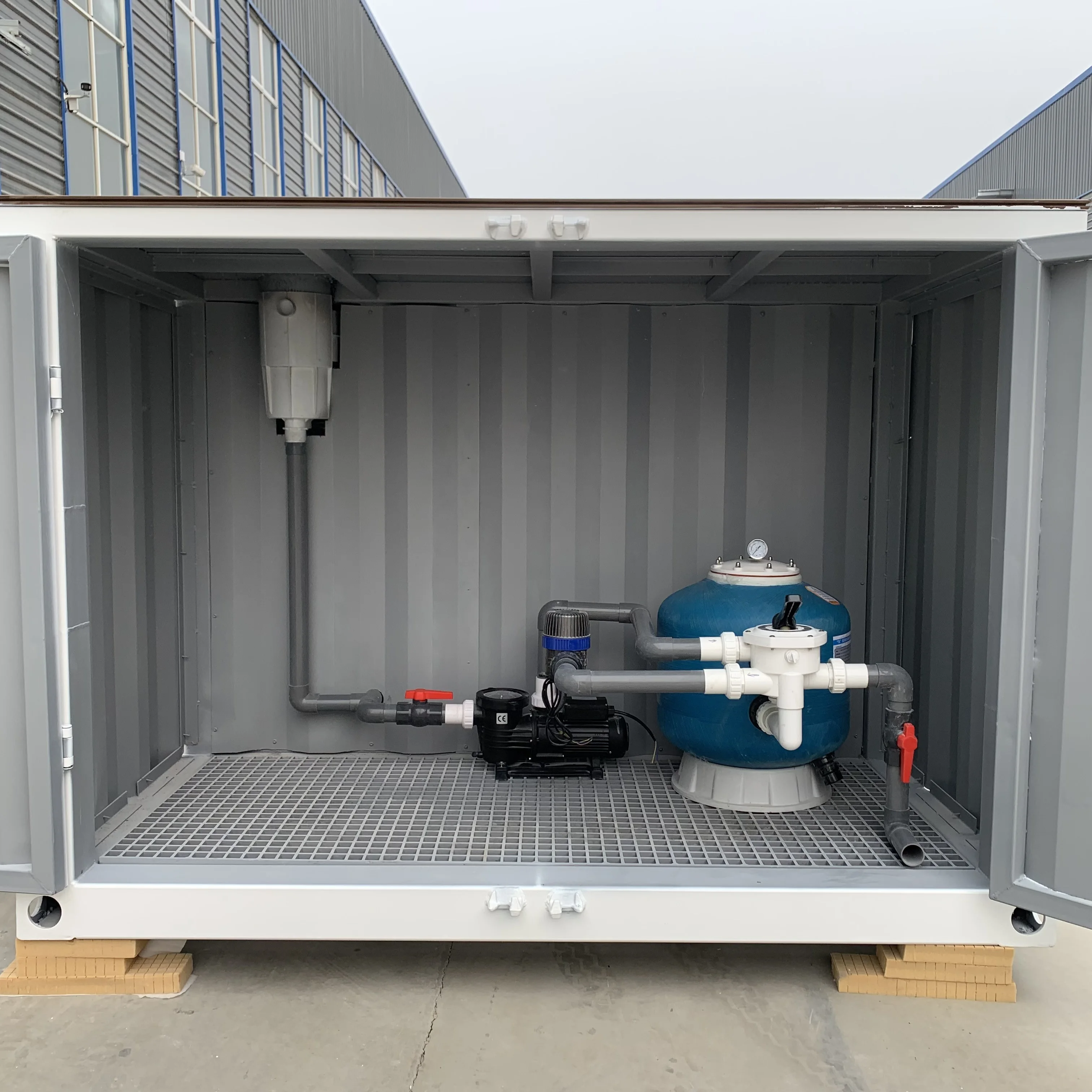 Custom Self Contained Shipping Container Pools - Luxury