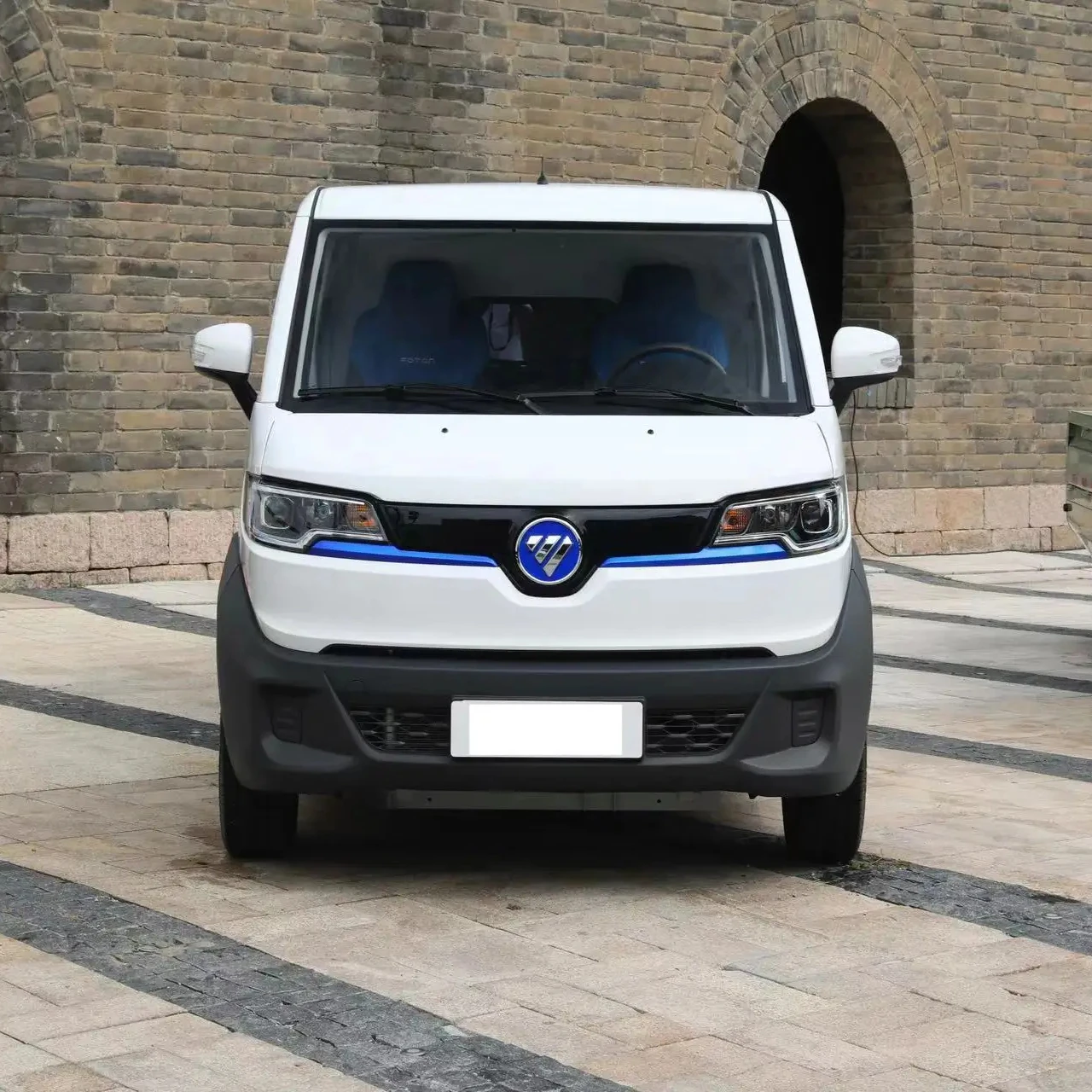 Mini Van Foton E7 Electrical Box Cargo Van - Buy Mini Van Wheel Ramps ...