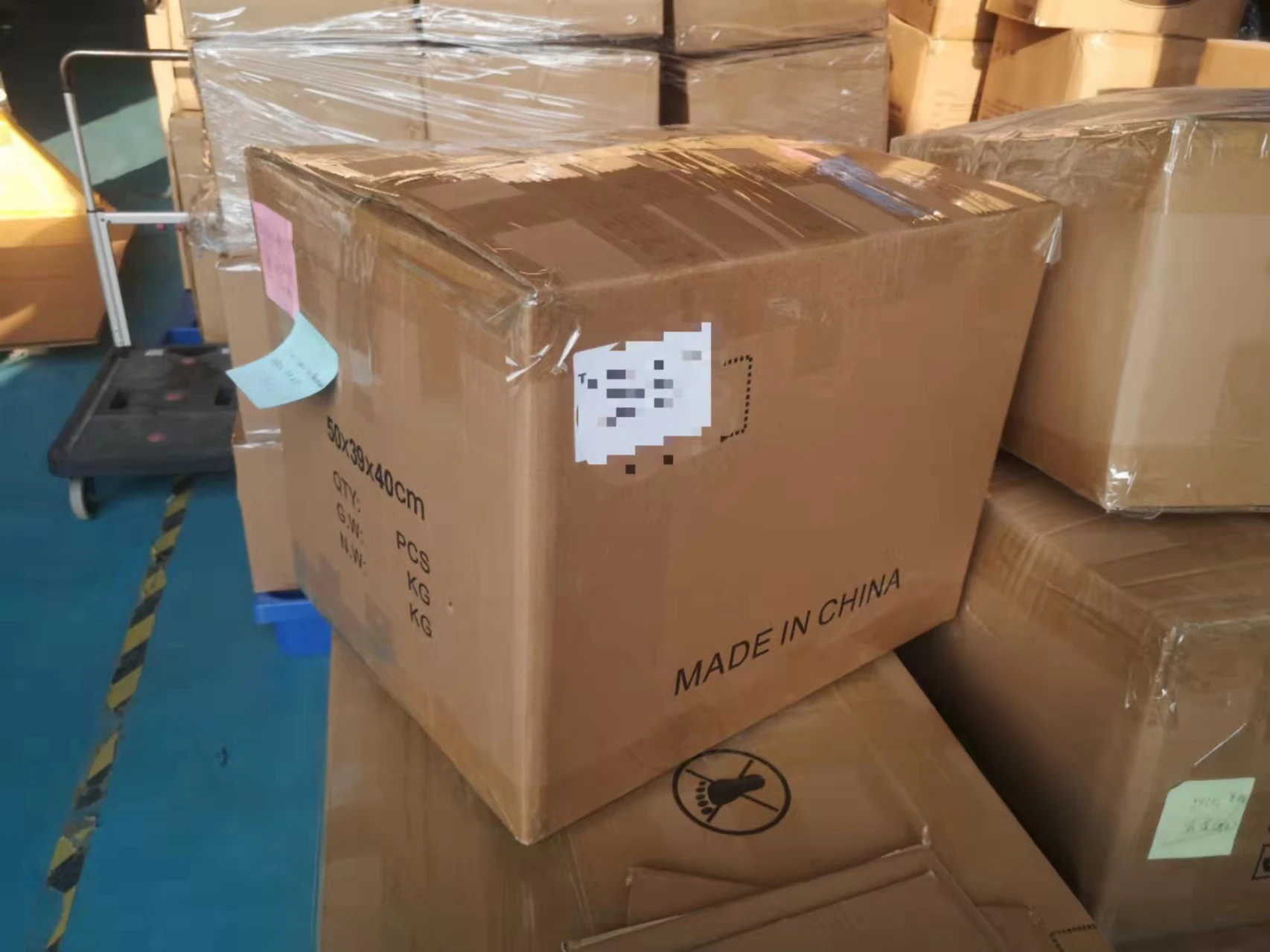 360 Photo Booth Installation Is Simple LED Inflatable Background Booth ...