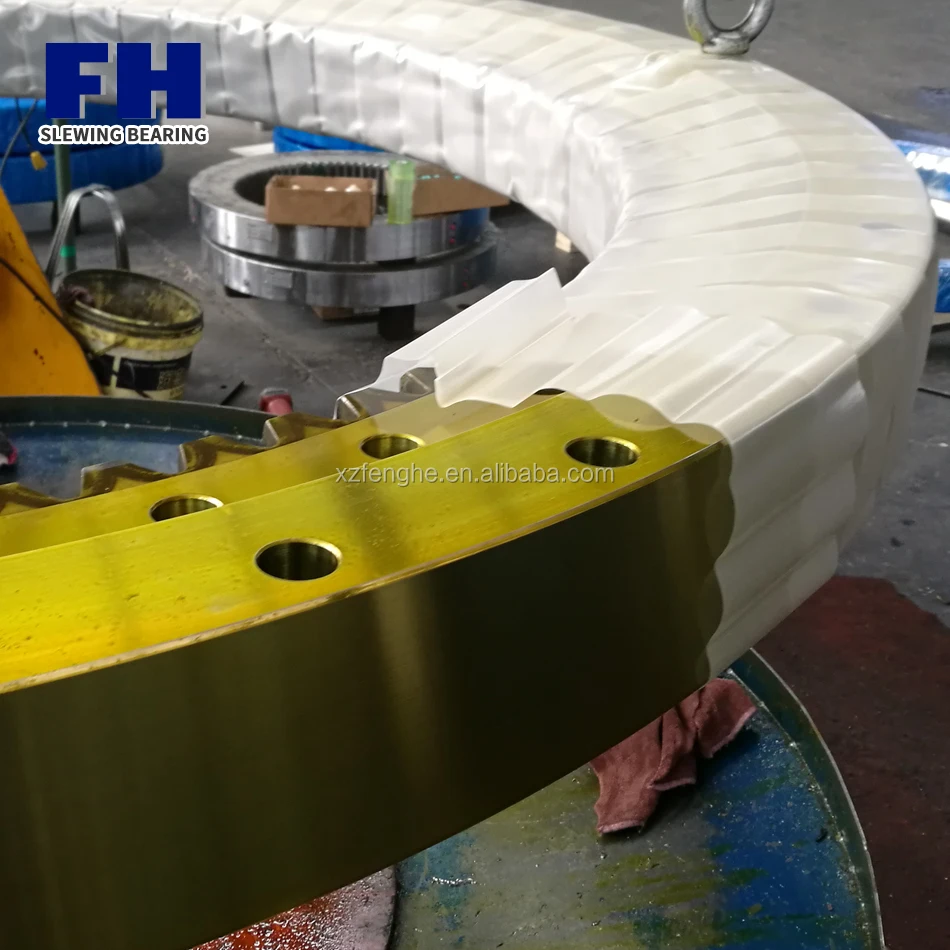 Slewing Bearing Truck Crane Ladle Turret Bearing Pc200 Pc300 Solar ...