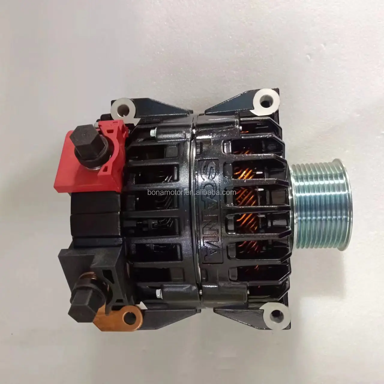 24V Alternator for SCANIA BUS 2448165 2470900 Engine Alternator 24V 150A