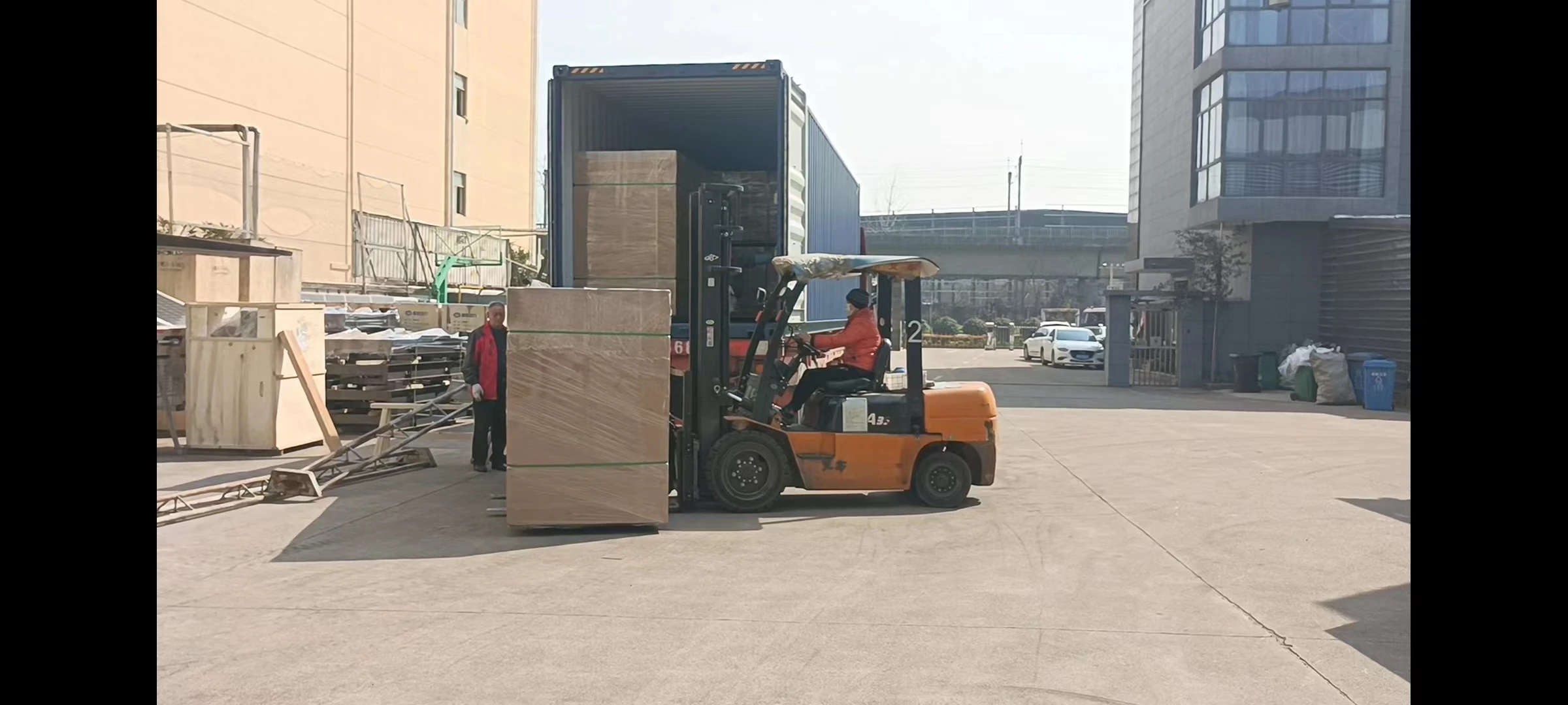 Portable Mobile Surveillance Trailer with PTZ Camera and NVR