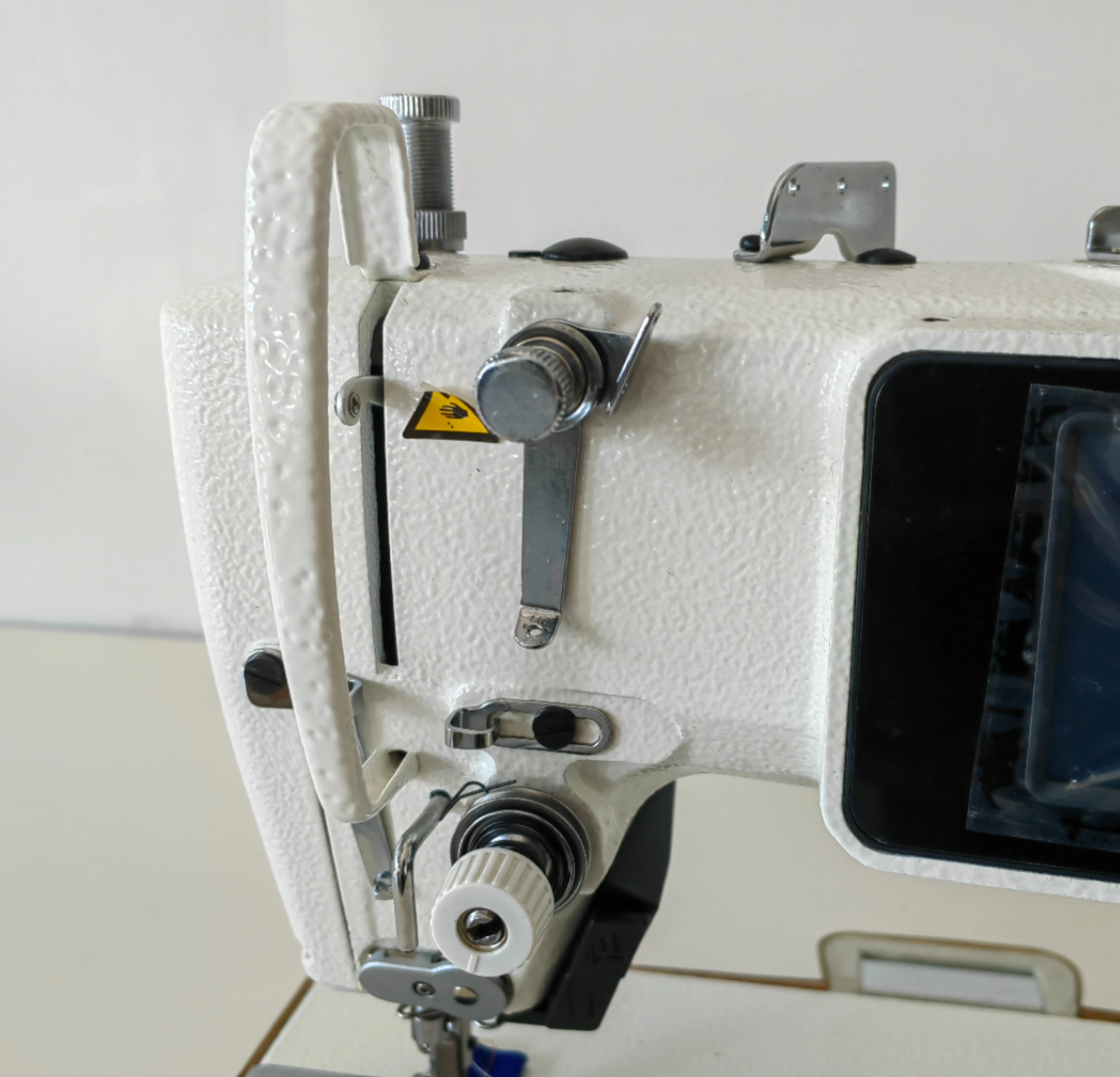 Wholesale New Japanese Brother S7300a Computer Flat Sewing Machine ...