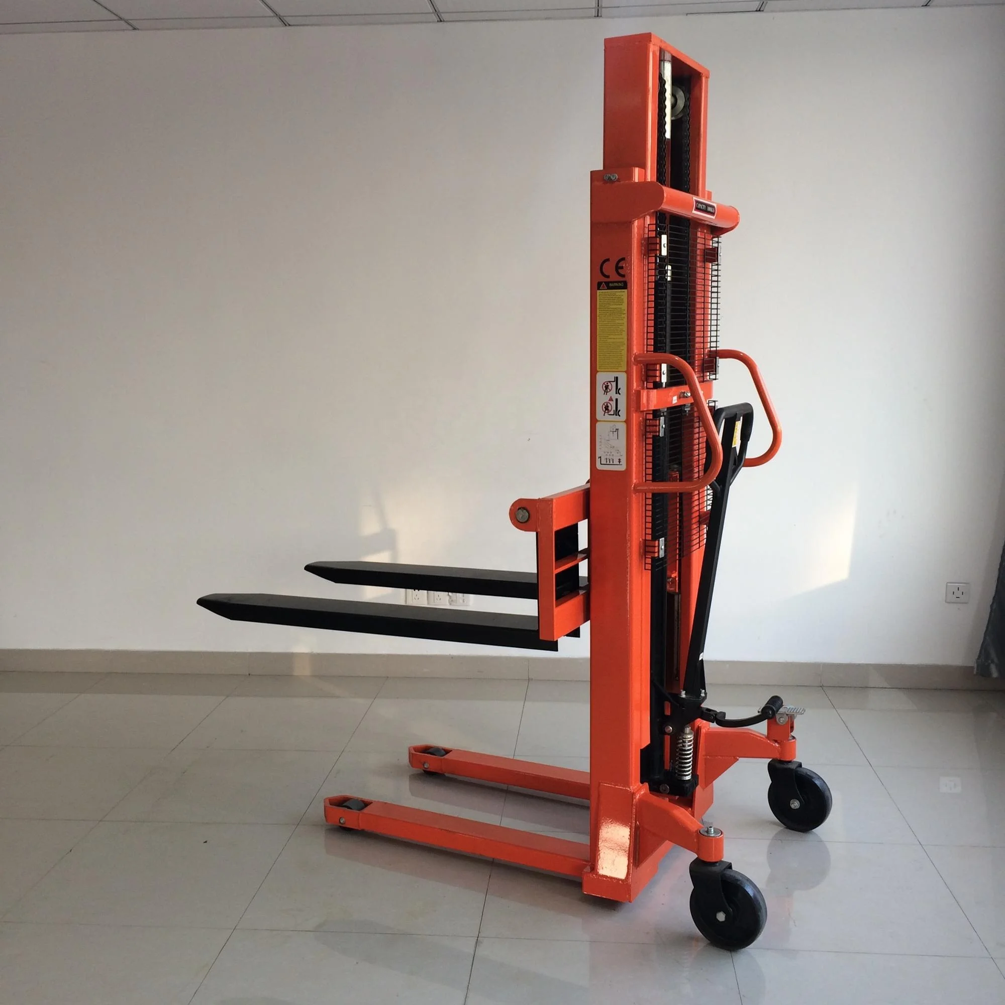 China 2ton Lifter Hydraulic Hand Operated Manual Lifter Manufacturers